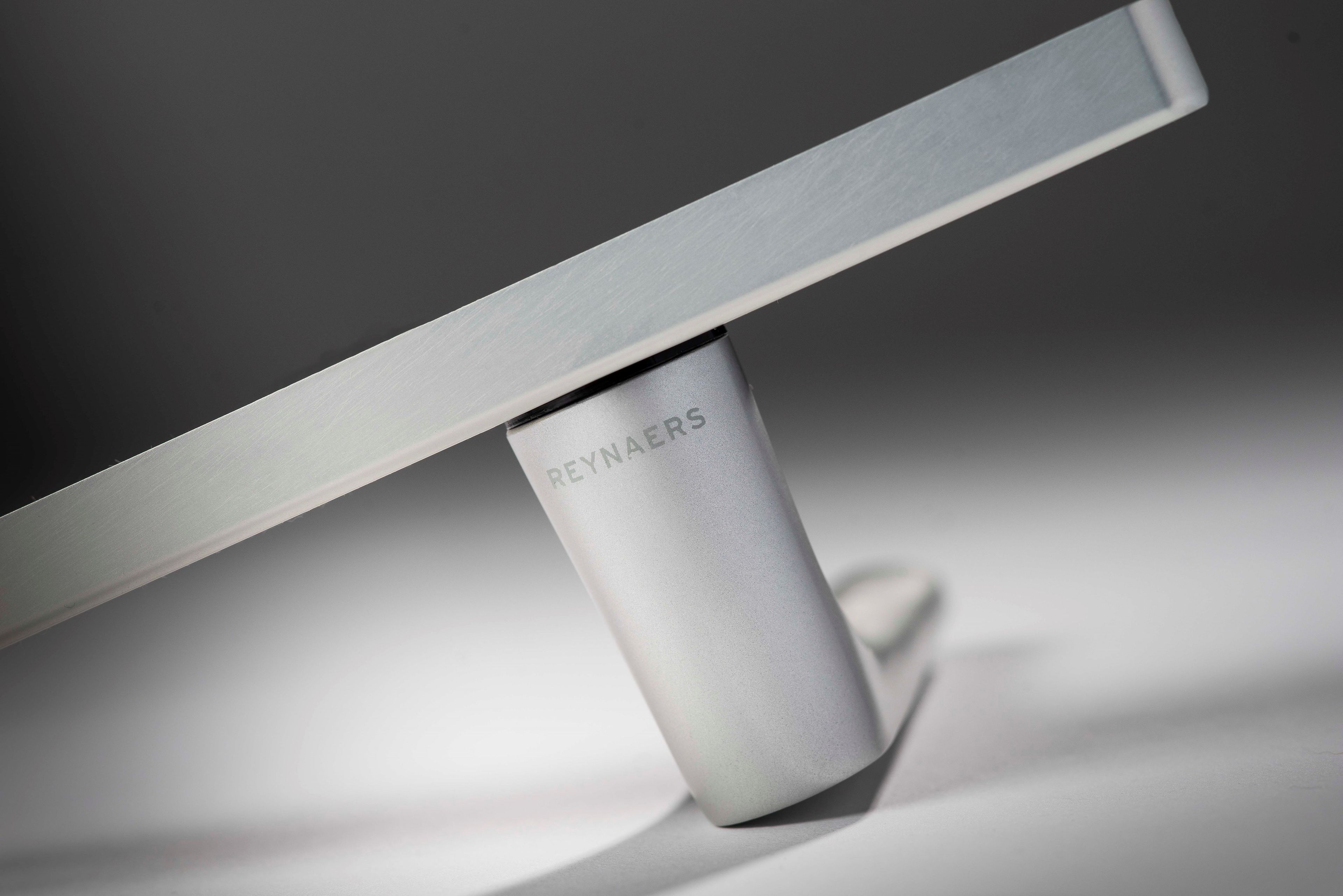 TOUCH | Door handle By Reynaers Aluminium