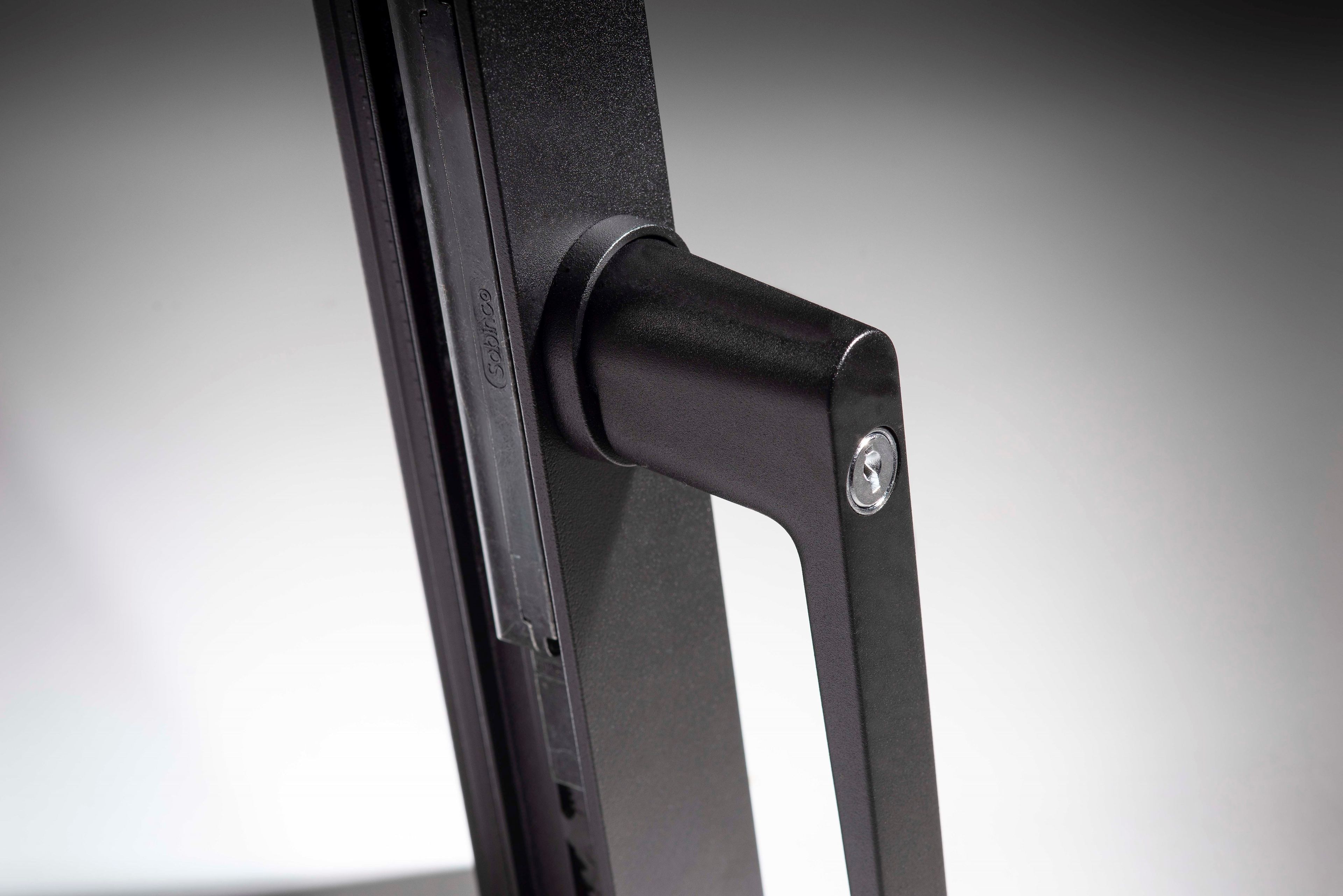 TOUCH Window handle By Reynaers Aluminium
