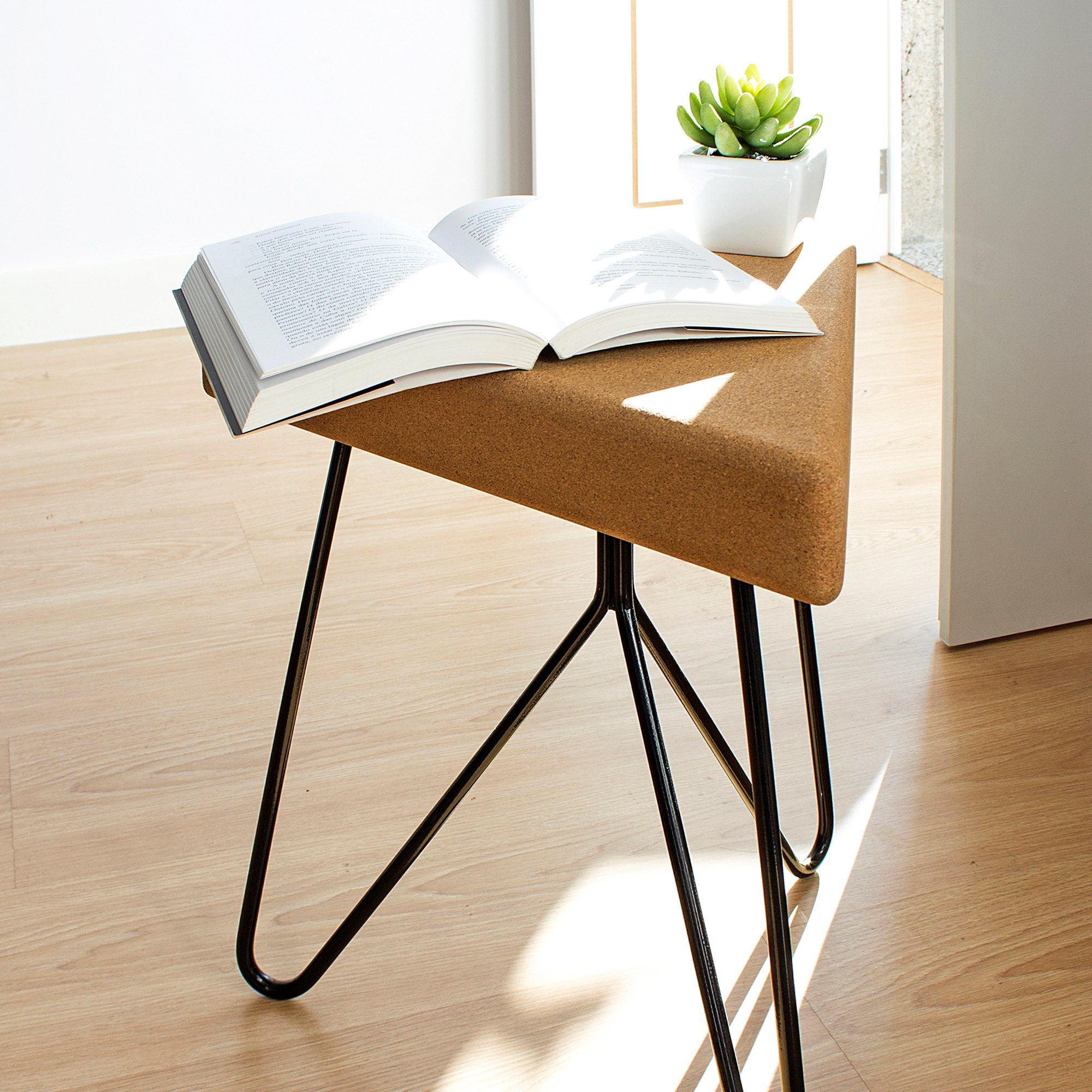 Tabouret / Table basse en liège et acier TRÊS By Galula design Mendes ...