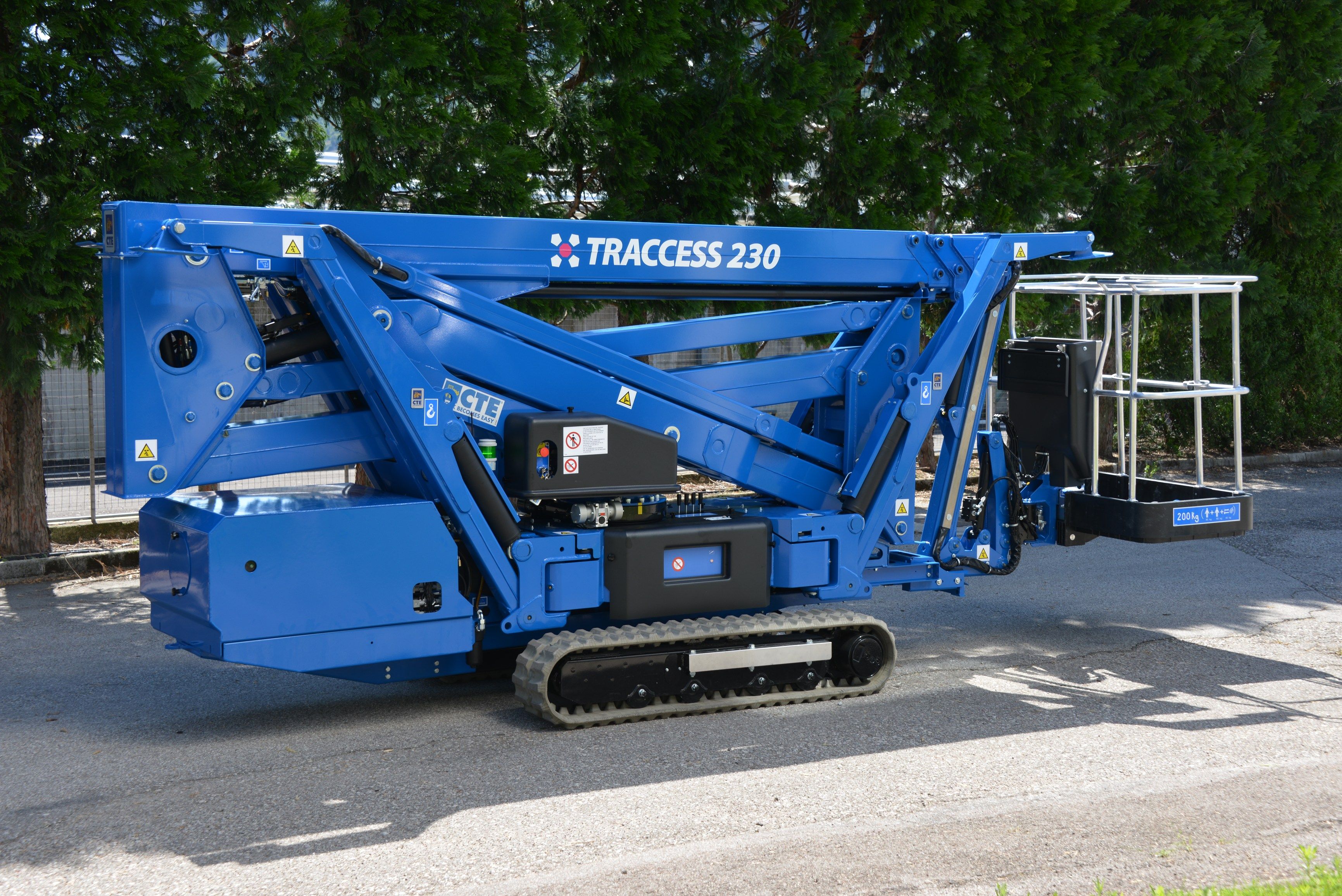 Overhead platform TRACCESS 230 E By CTE