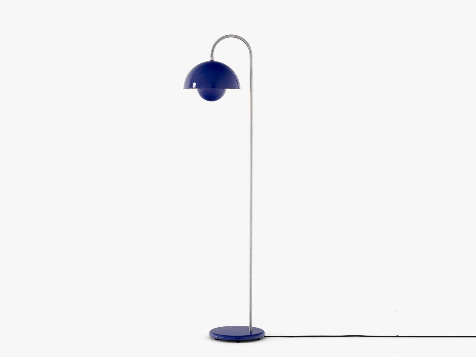 FLOWERPOT VP12 Floor lamp By &Tradition