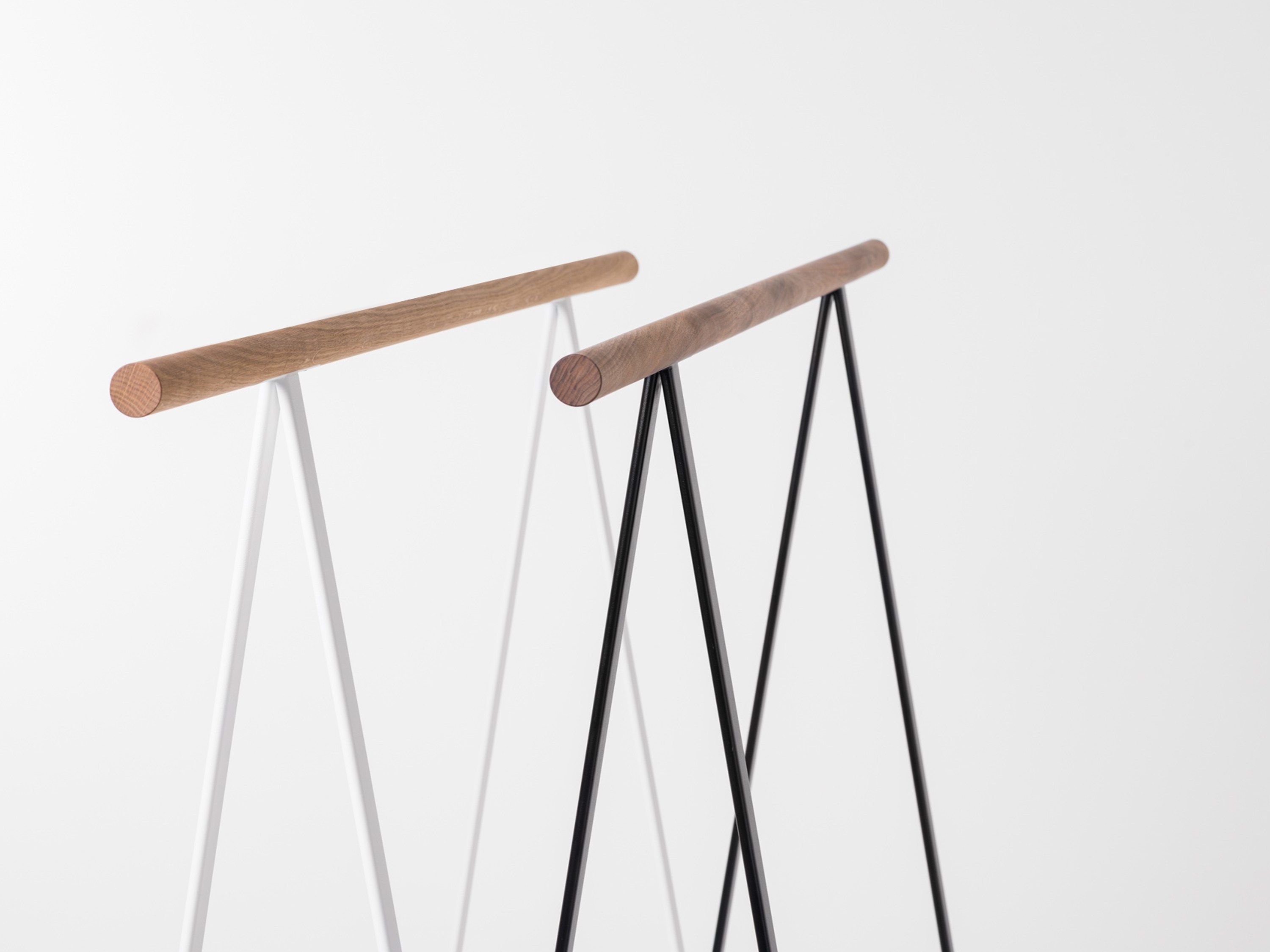 TRIANGLE | Coat stand By PIKKA design RAKETA - Katjusa Kranjc & Rok Kuhar