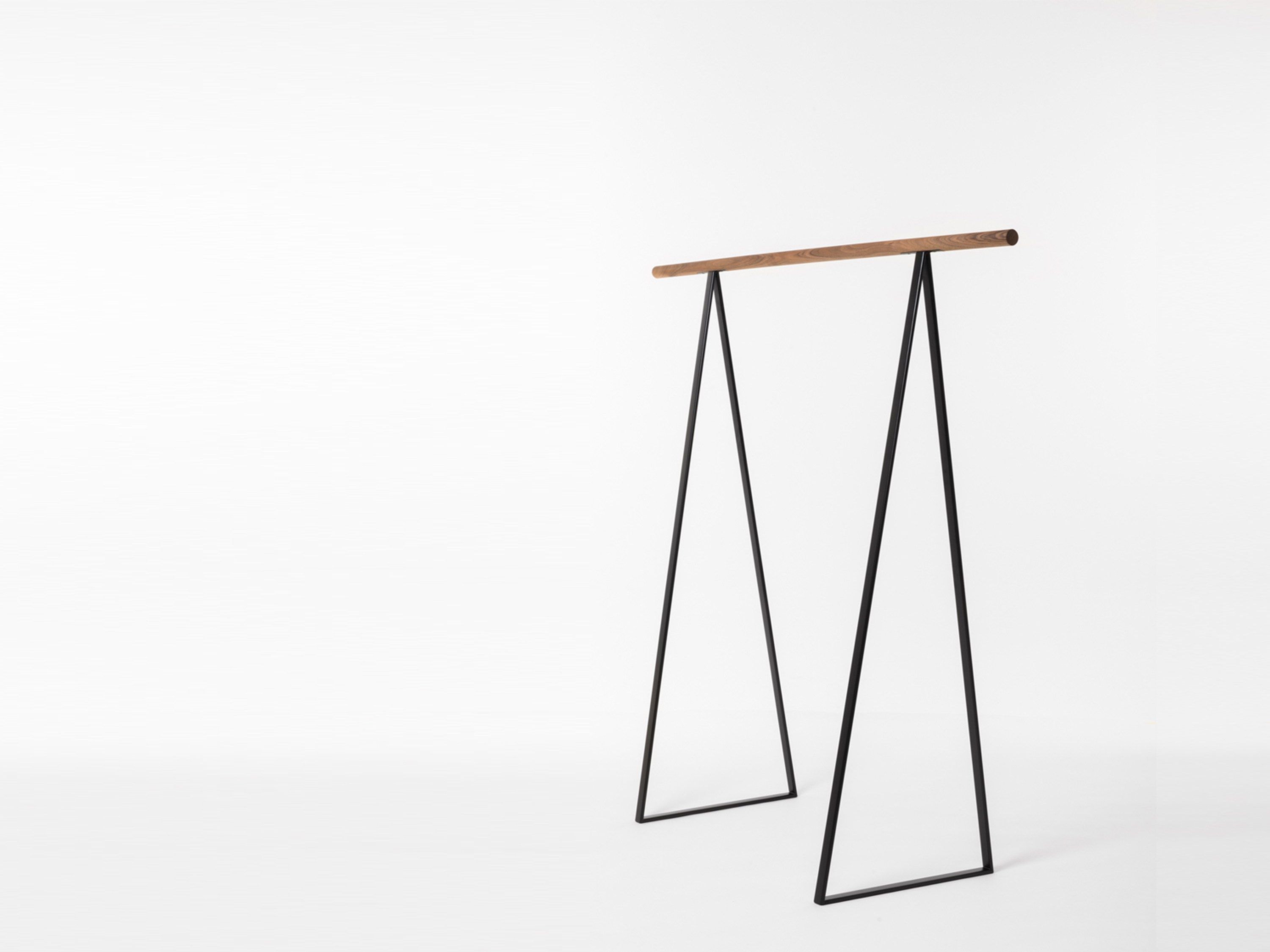 TRIANGLE | Coat stand By PIKKA design RAKETA - Katjusa Kranjc & Rok Kuhar
