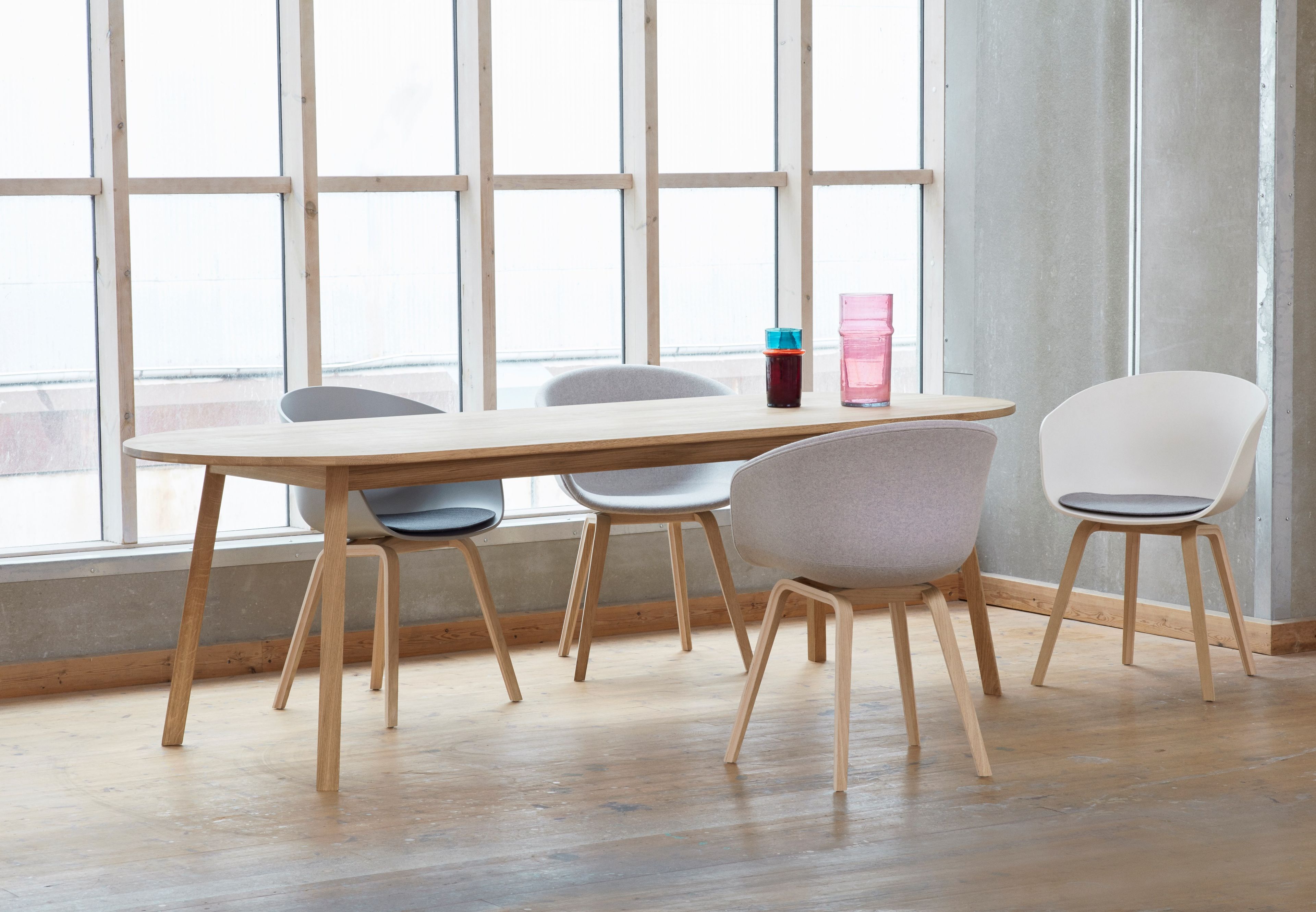 TRIANGLE LEG | Table ovale Collection Triangle Leg By Hay design Simon ...