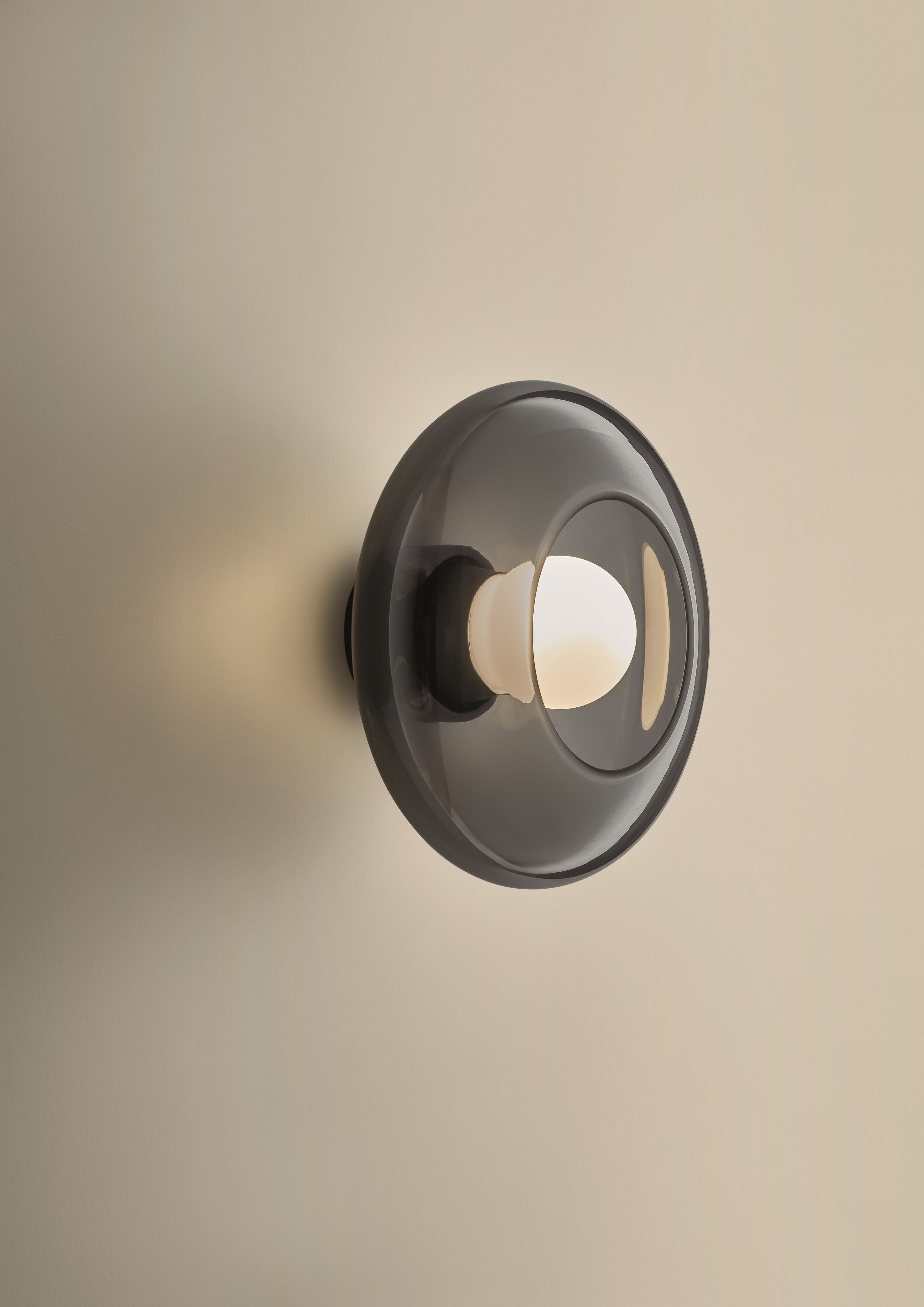 TRIP GLASS Glass wall light By LedsC4 | design Nahtrang