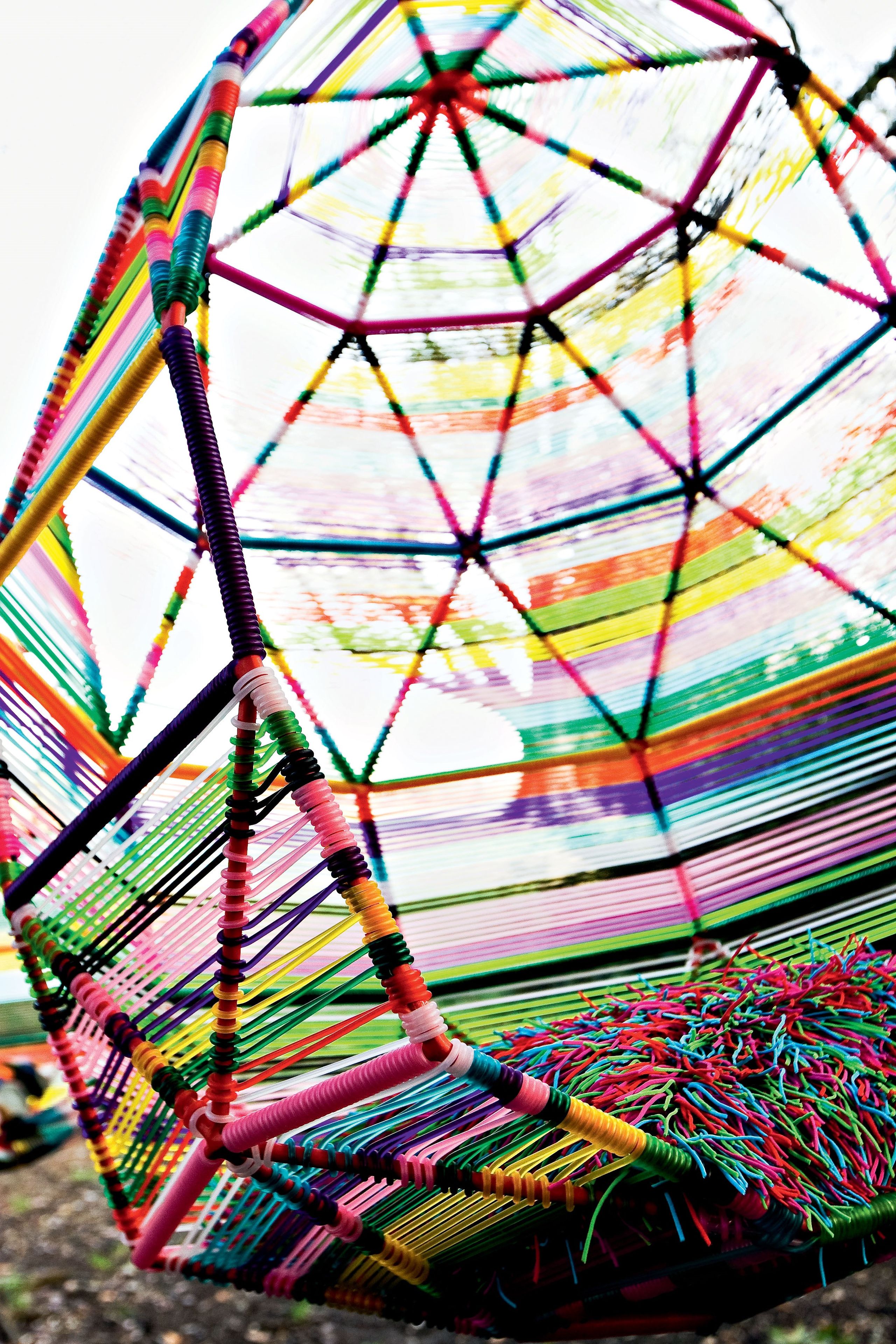 TROPICALIA | Garden hanging chair By Moroso design Patricia Urquiola