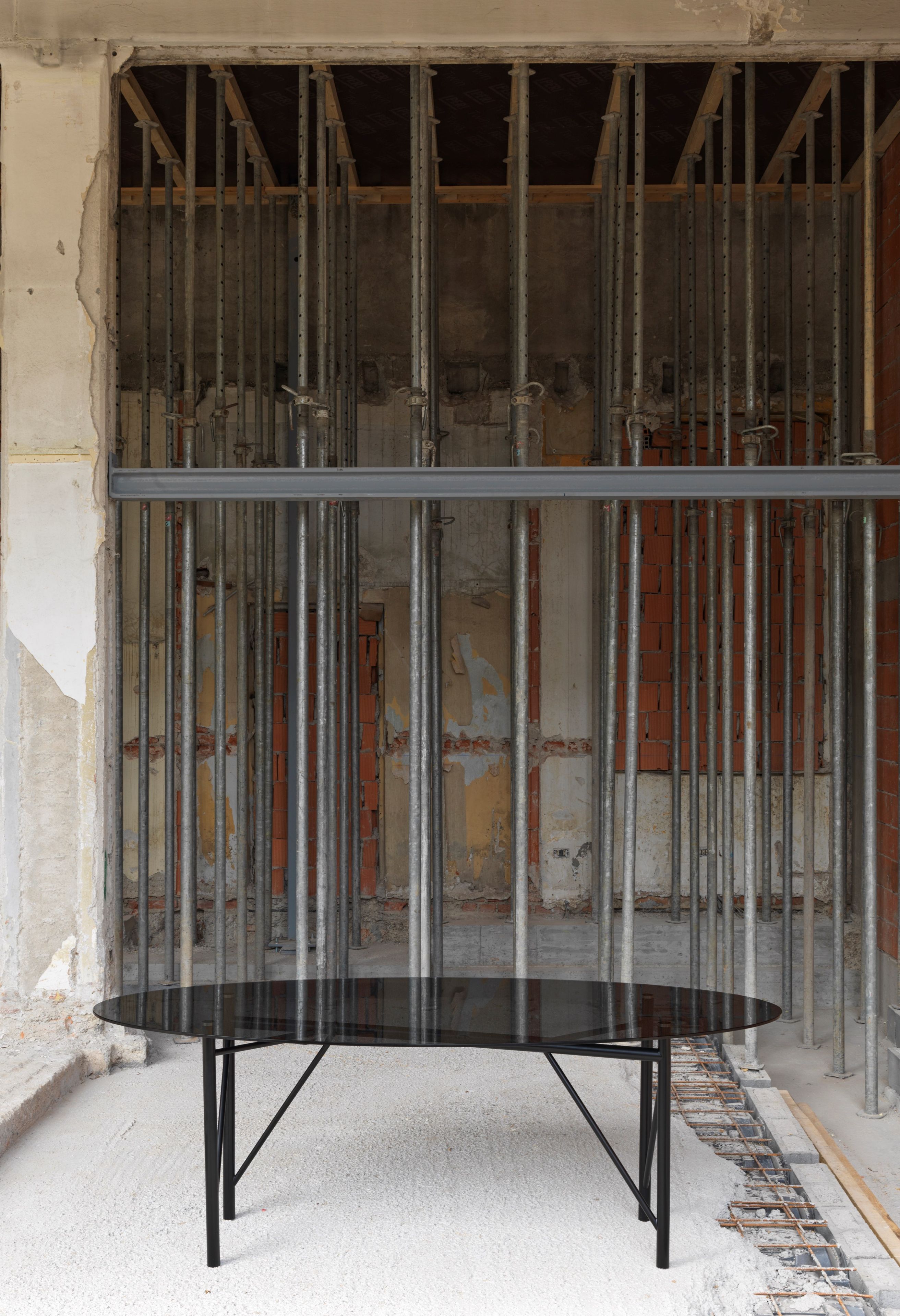 TUBOLAR | Oval table By Mentemano