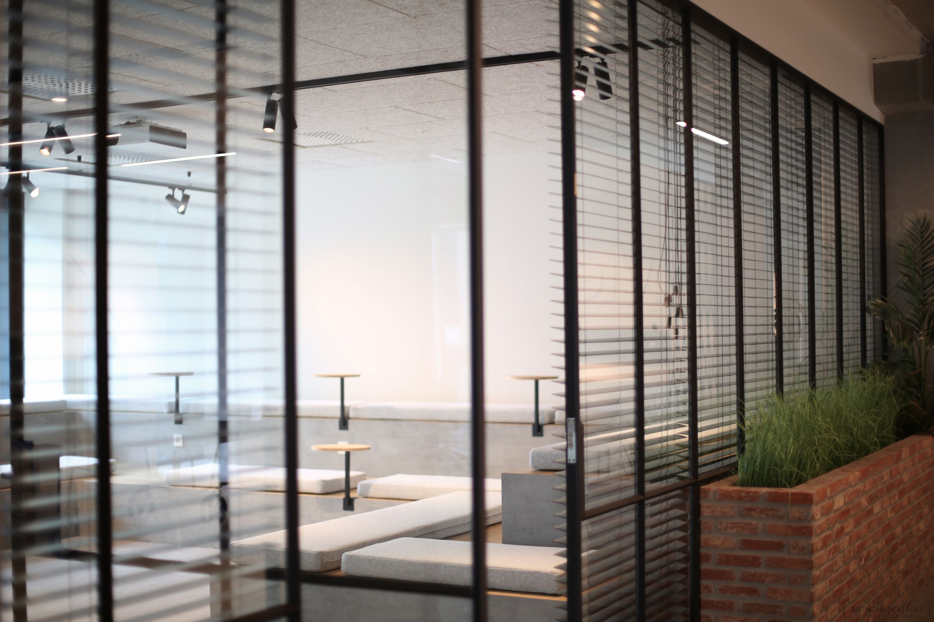 TUKI | Track-Light Tuki Collection By Dark