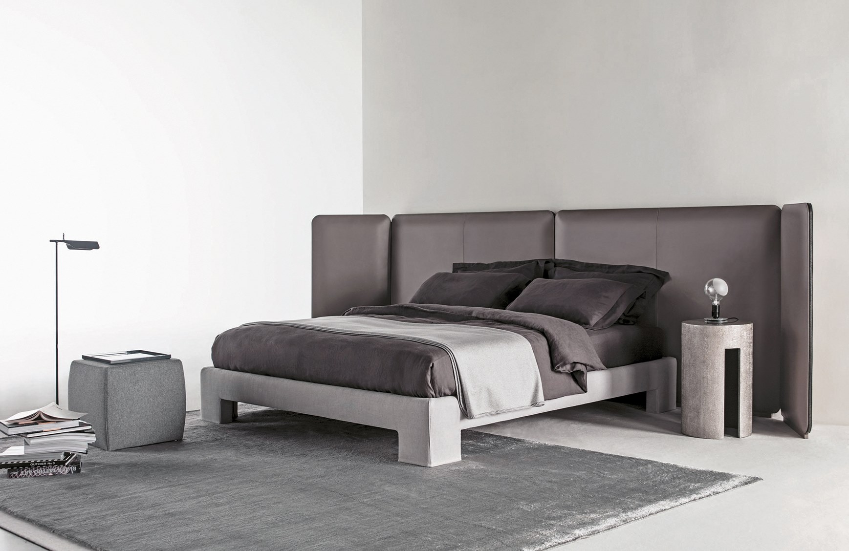 EDITION TUYO Bed By Meridiani | design Andrea Parisio
