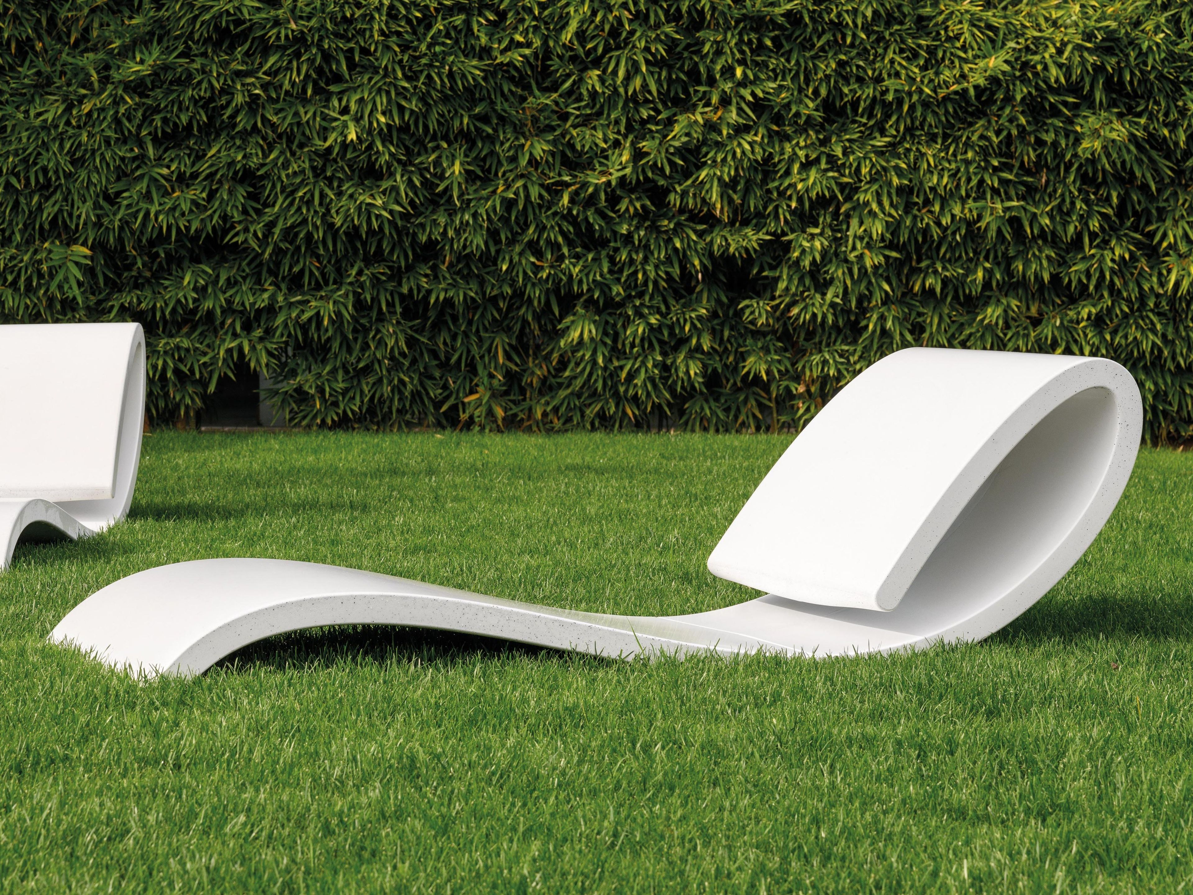 UHPC outdoor chair TWIST By Metalco design Roberto Semprini
