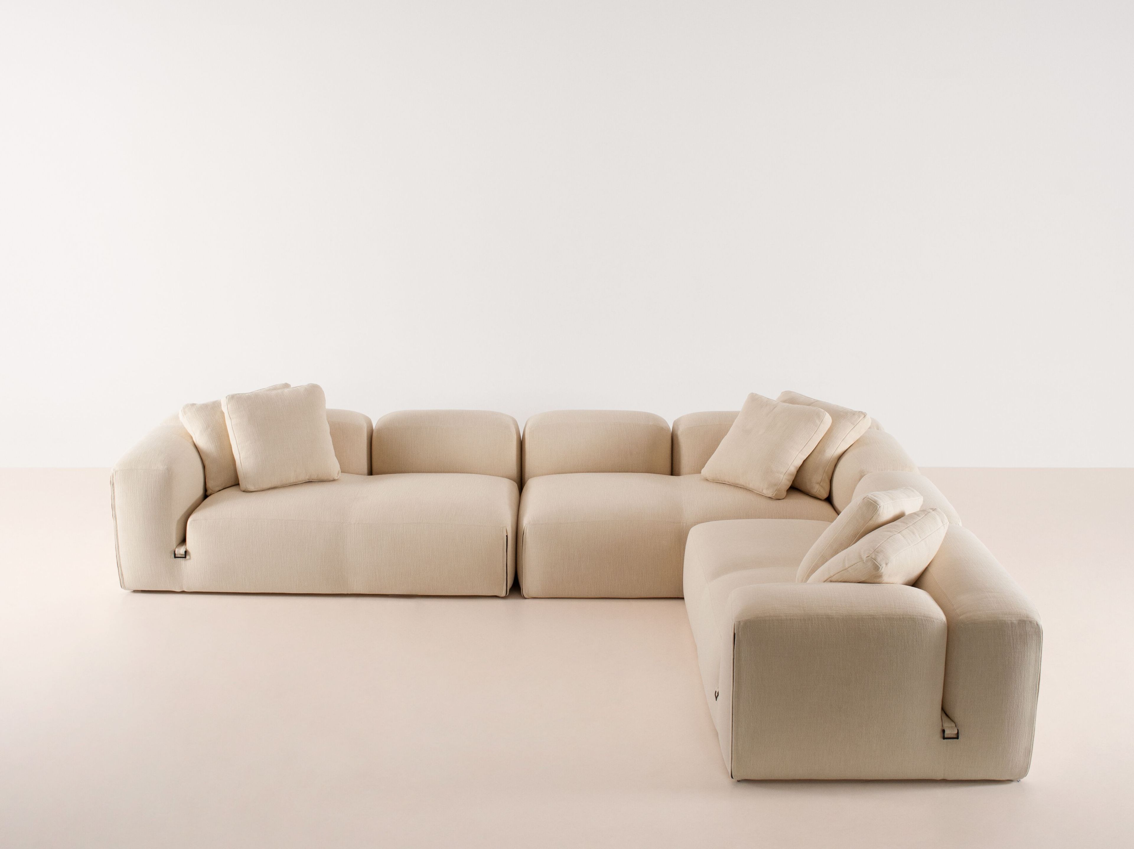 LE MURA XL Modular fabric sofa By Tacchini | design Mario Bellini