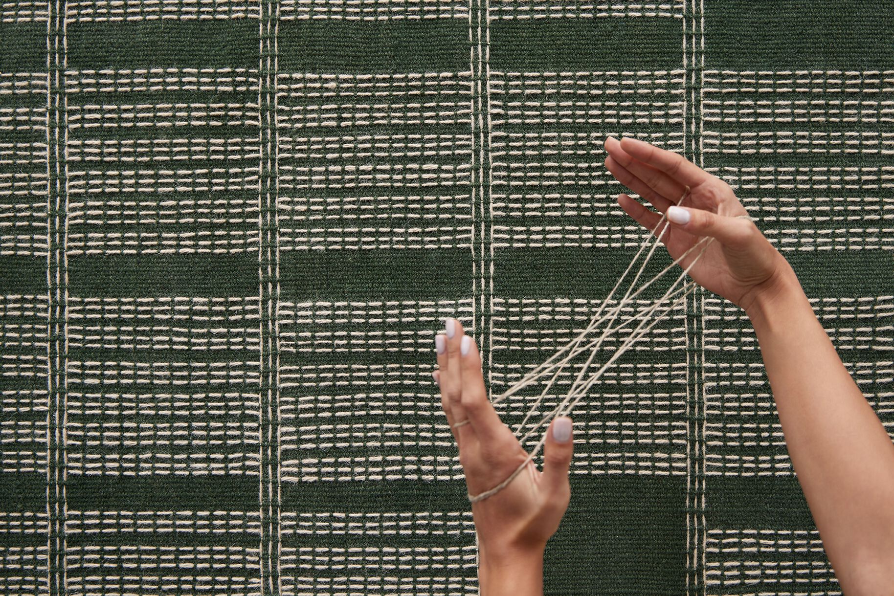 HILO GREEN Rug By Tacto | design Aranda Aloy Enblanc