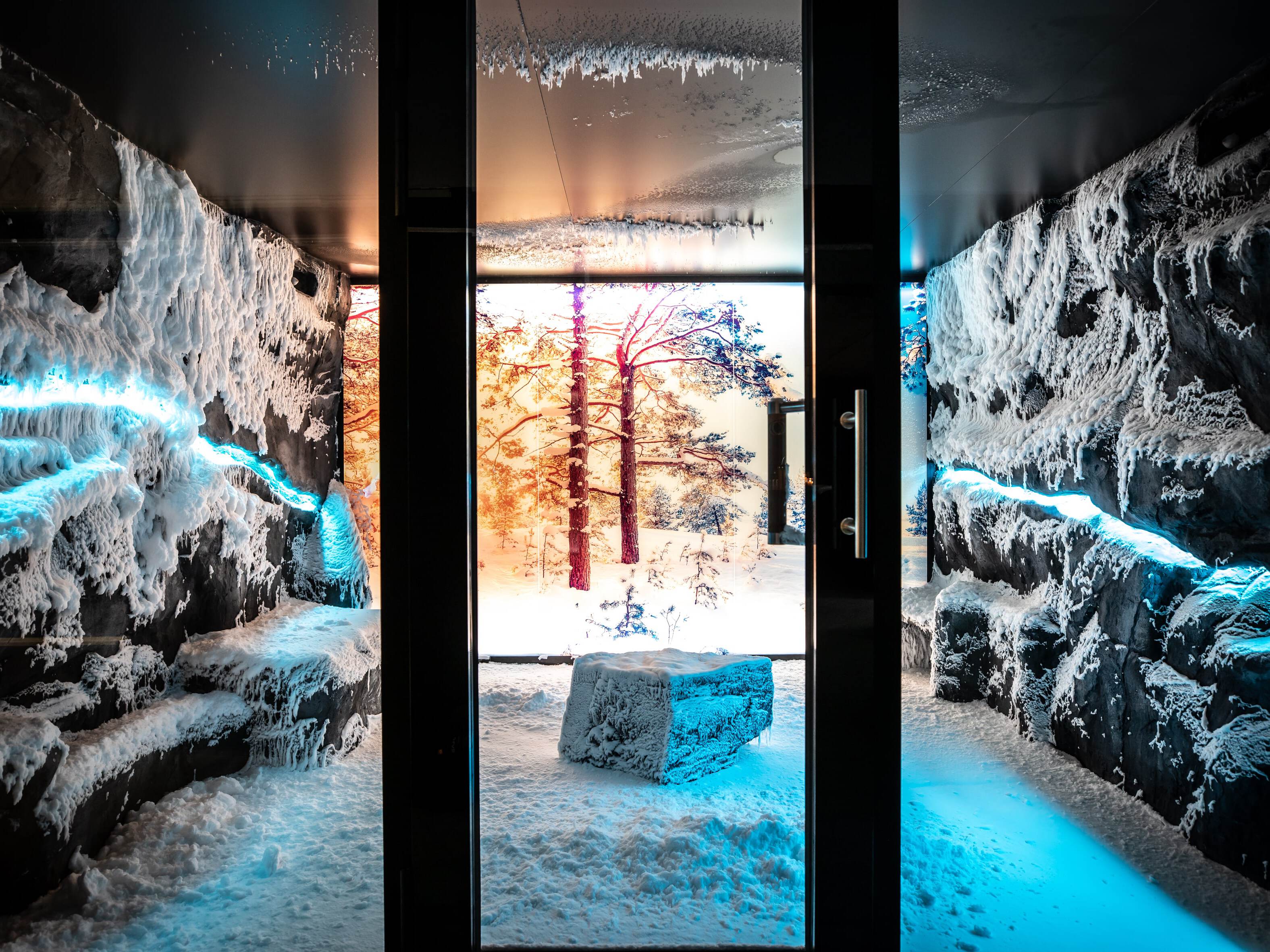 SNOWROOM CUSTOM DESIGN Snow sauna By TechnoAlpin Indoor