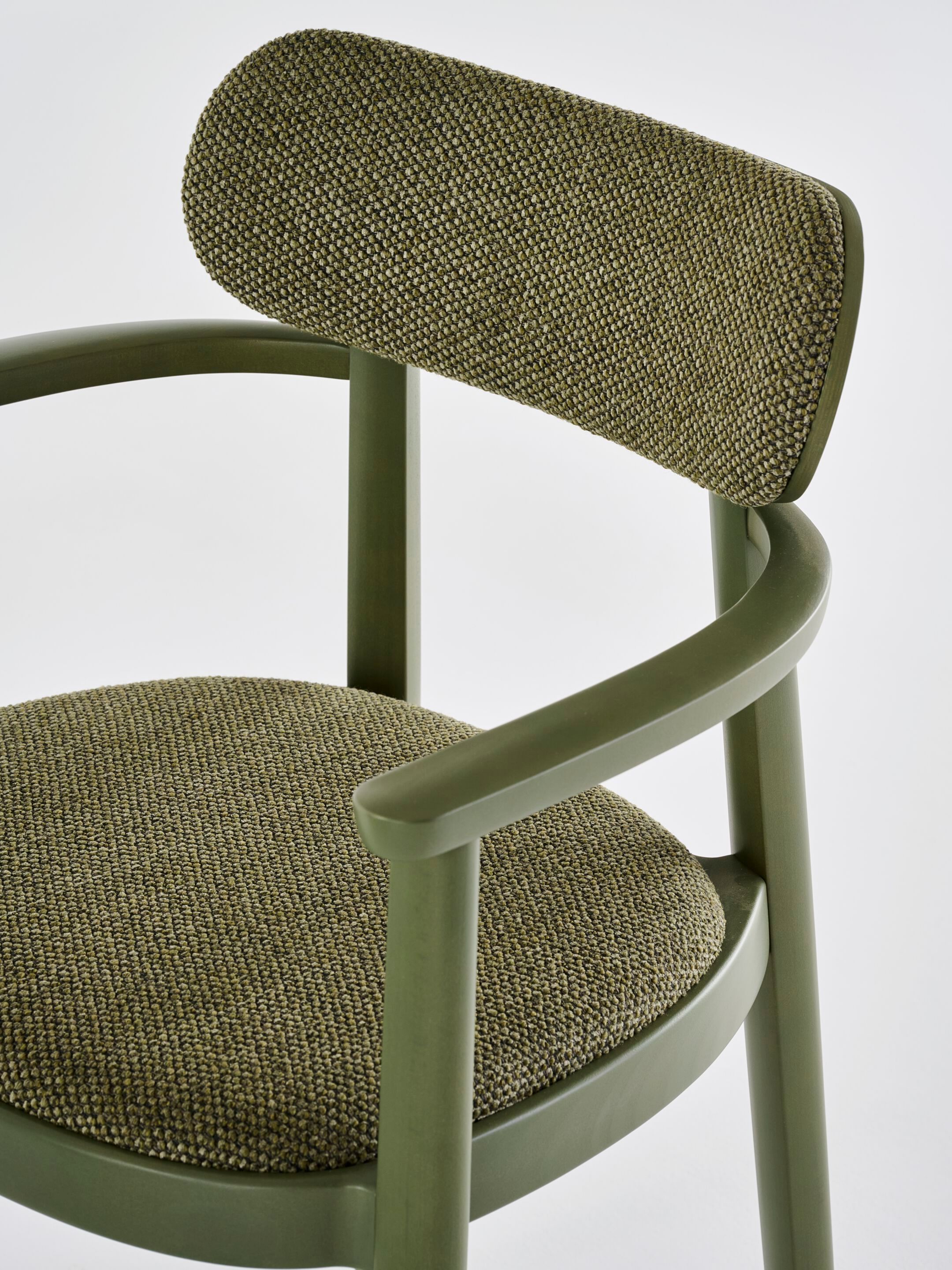 118 PFV Upholstered solid wood chair By Thonet | design Sebastian Herkner