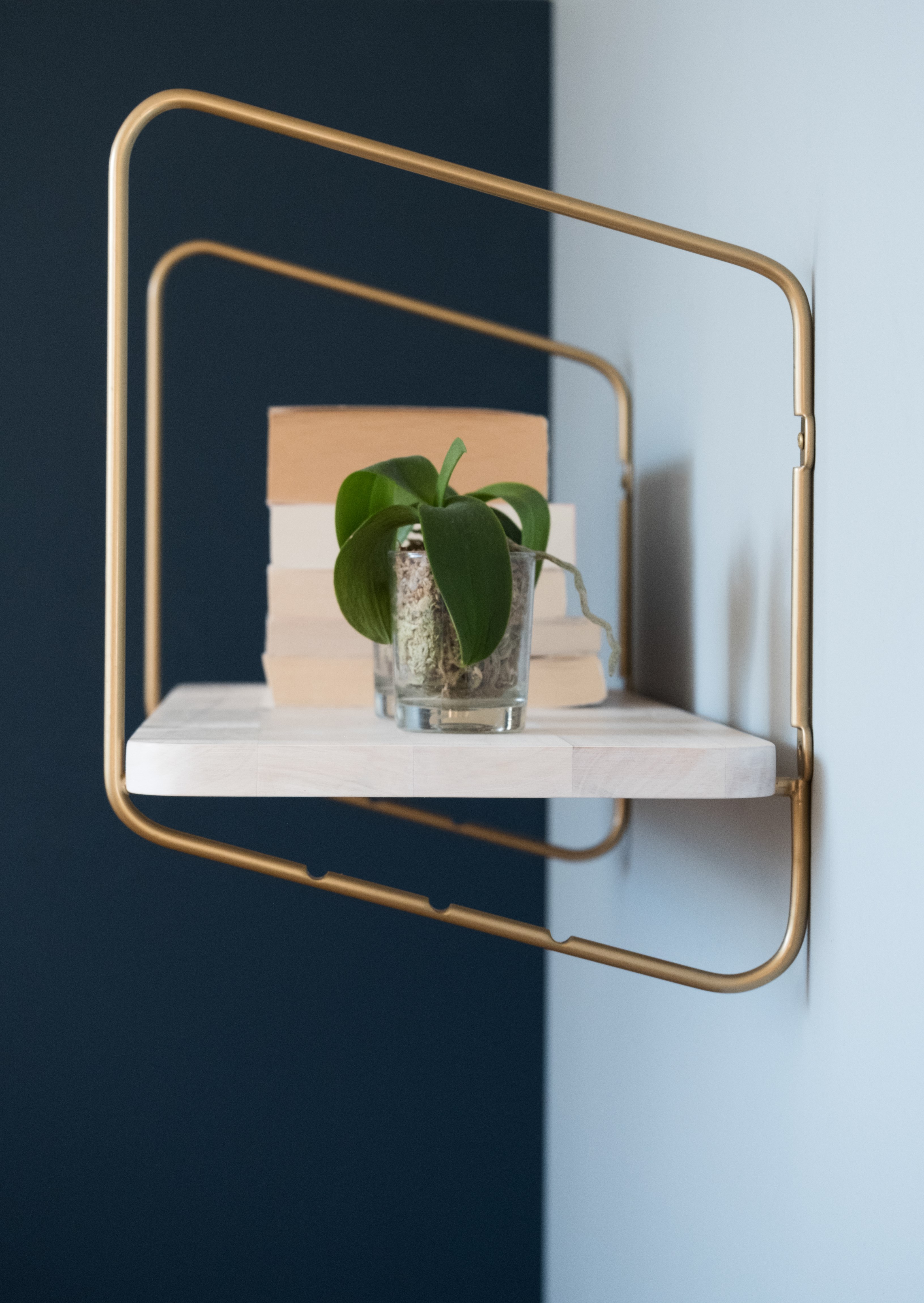 URBAN NOMAD | Wall shelf Urban Nomad Collection By FÓLK Reykjavik ...