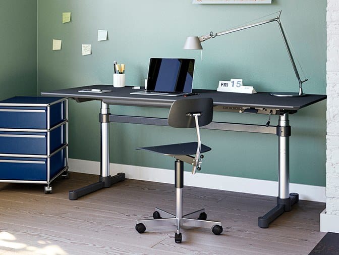 USM KITOS M Height-adjustable rectangular office desk By USM
