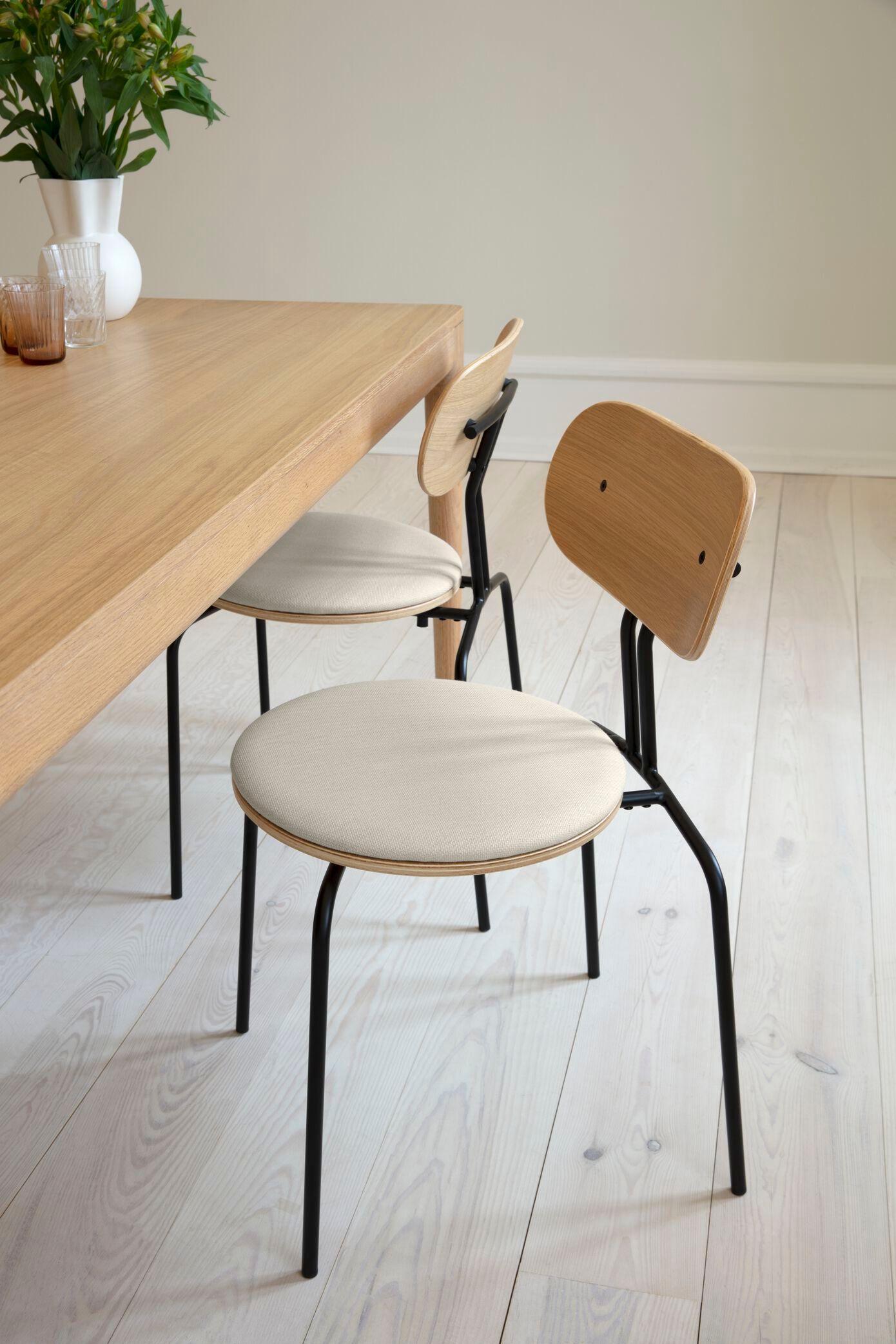 CURIOUS Chair By Umage