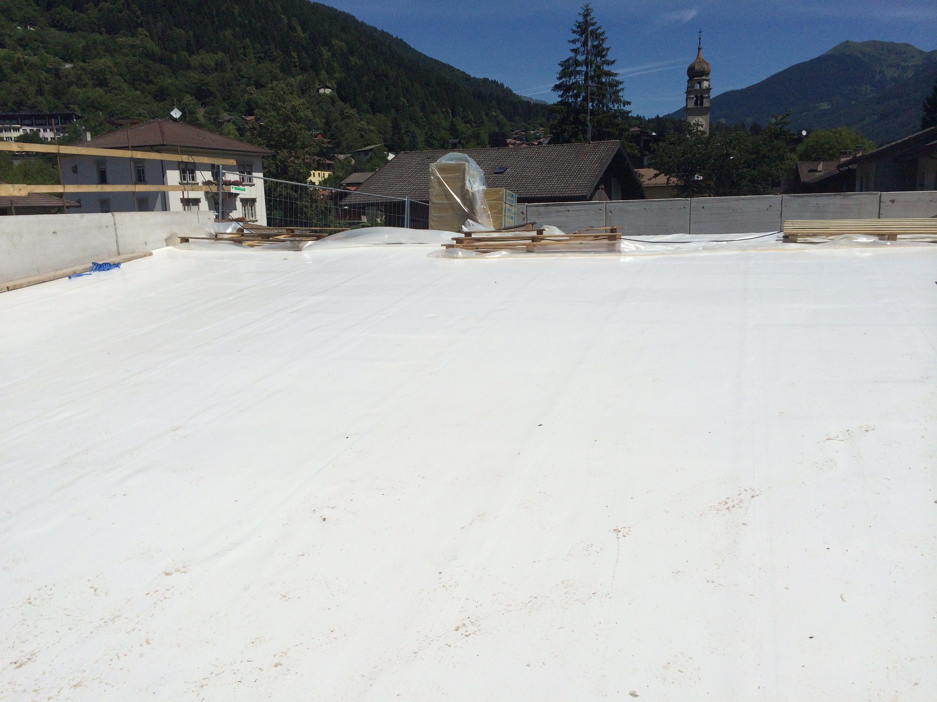 Prefabricated polymer membrane VAEPLAN V FR By Derbigum