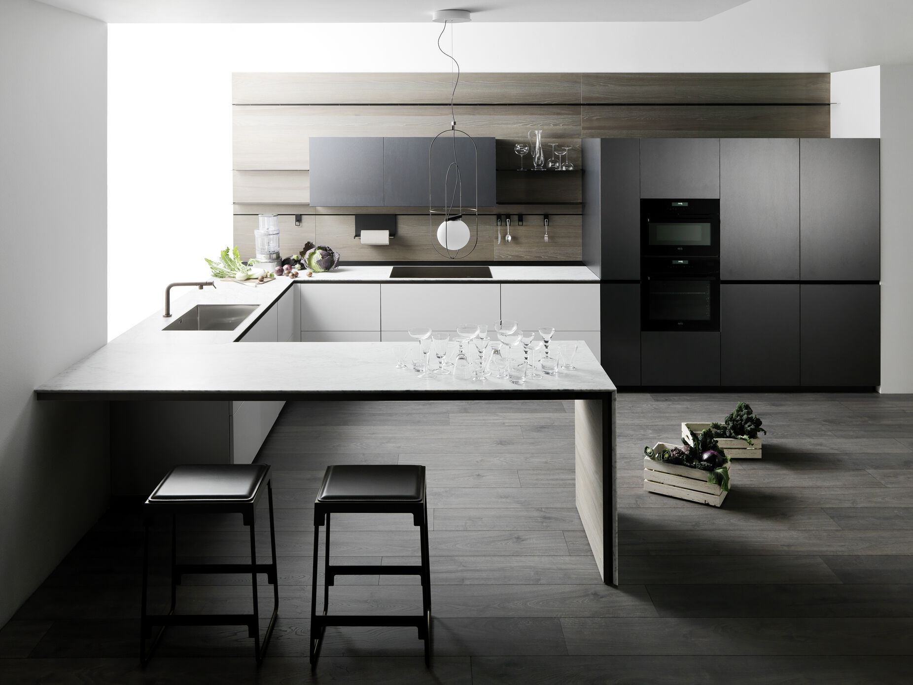 FORMA MENTIS Kitchen By VALCUCINE