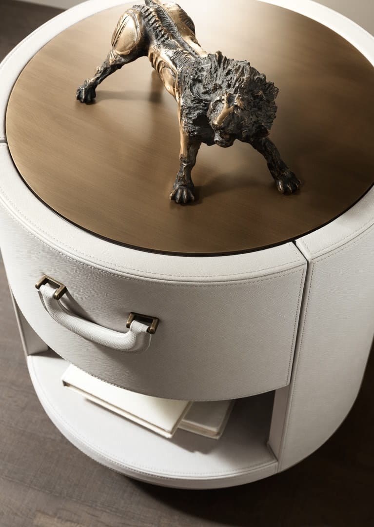 VALENTINO Round leather bedside table By Cantori | design Castello Lagravinese