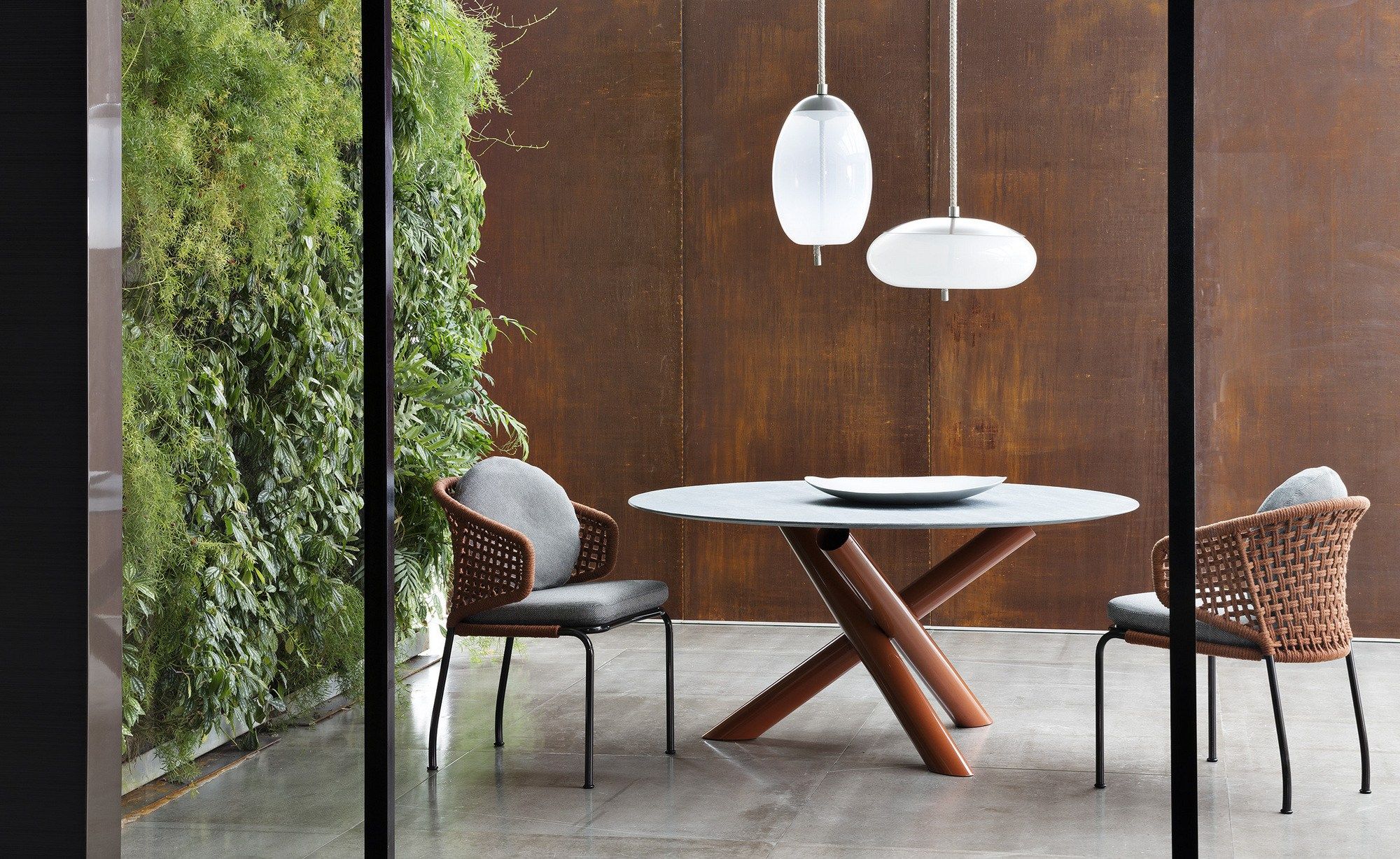 VAN DYCK OUTDOOR Outdoor table By Minotti | design Rodolfo Dordoni