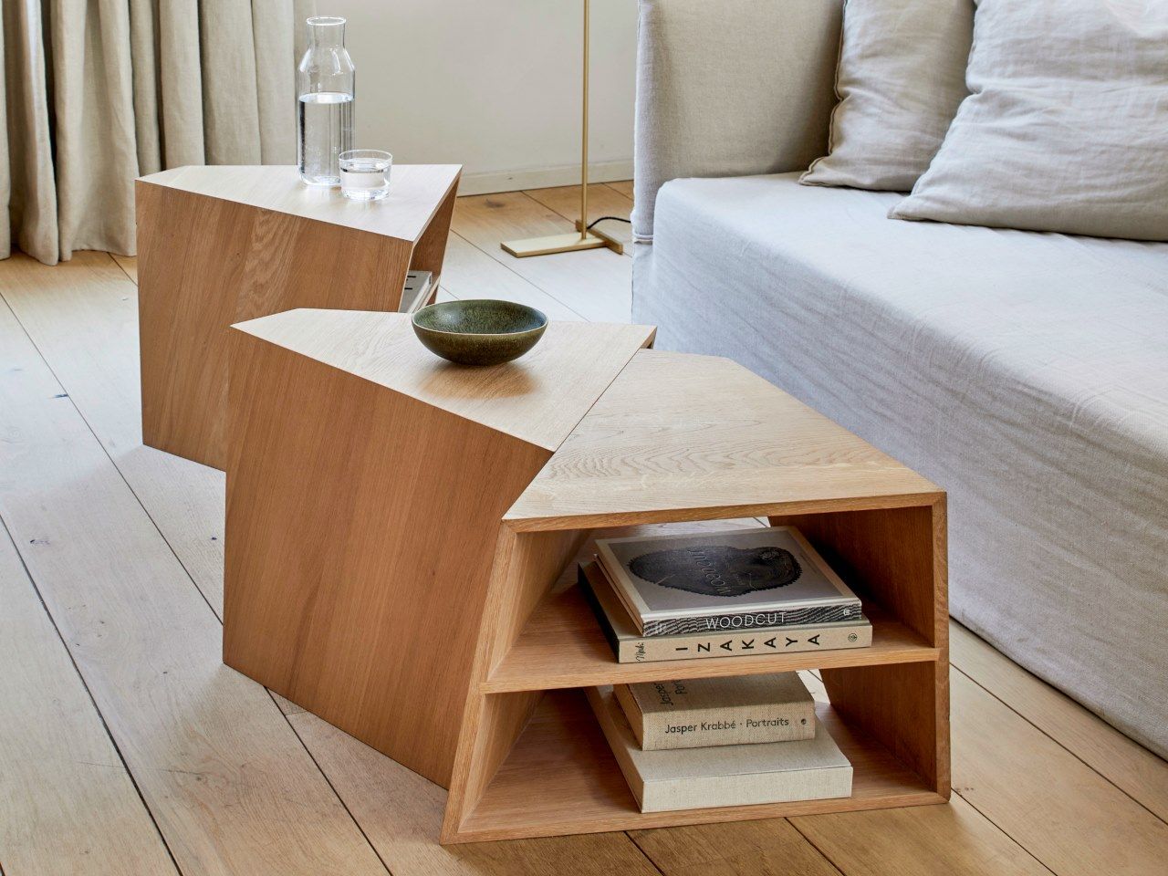VARAN Side table with integrated magazine rack By MORE | design Gil Coste
