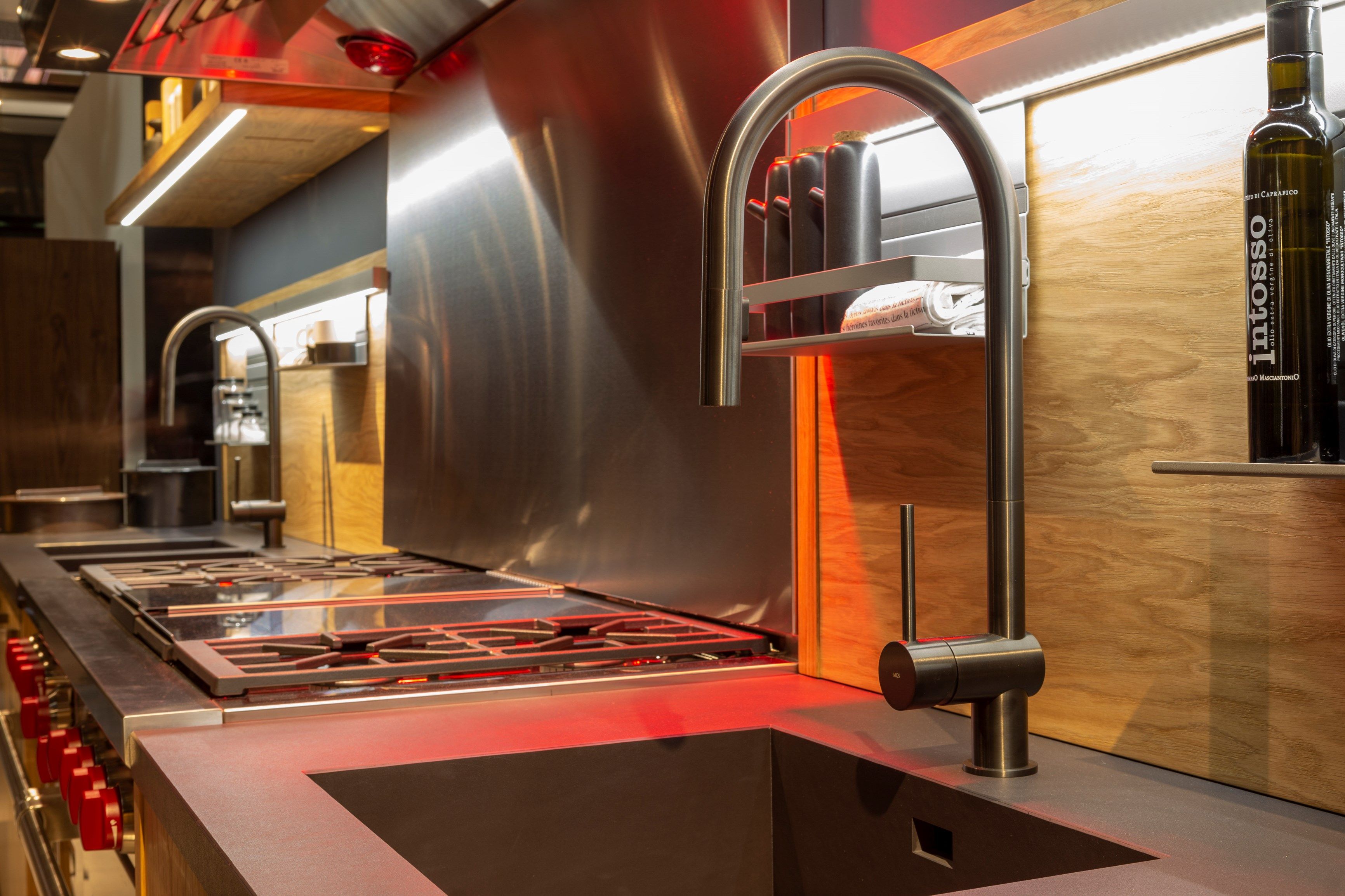 Countertop stainless steel kitchen mixer tap with pull out spray VELA ...