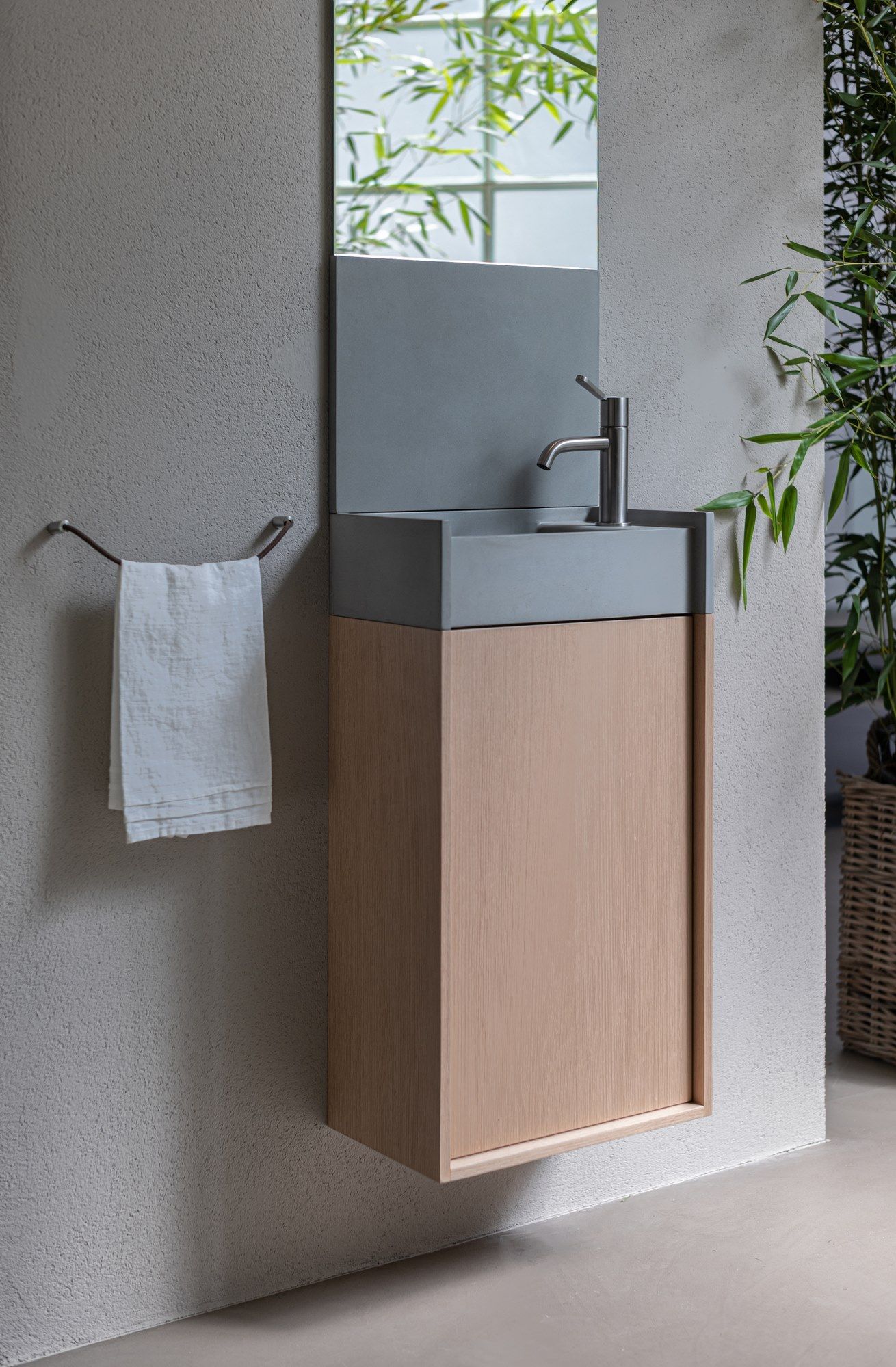 VENTIQUARANTA By Agape design LucidiPevere