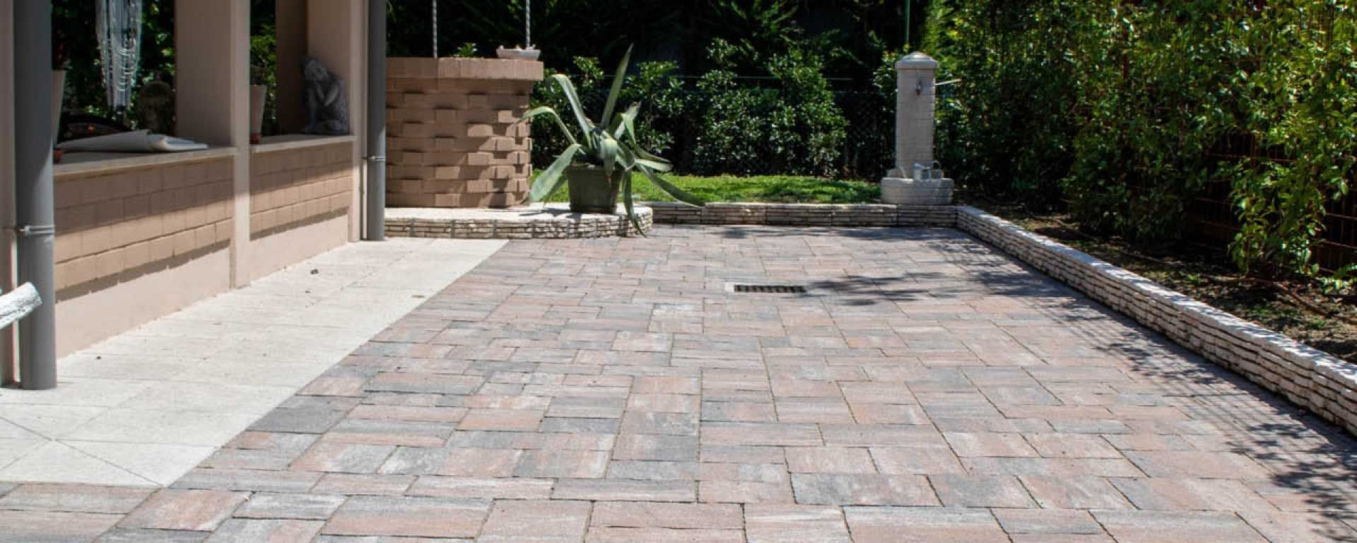 VERONA Concrete paving block By MVB BAGATTINI