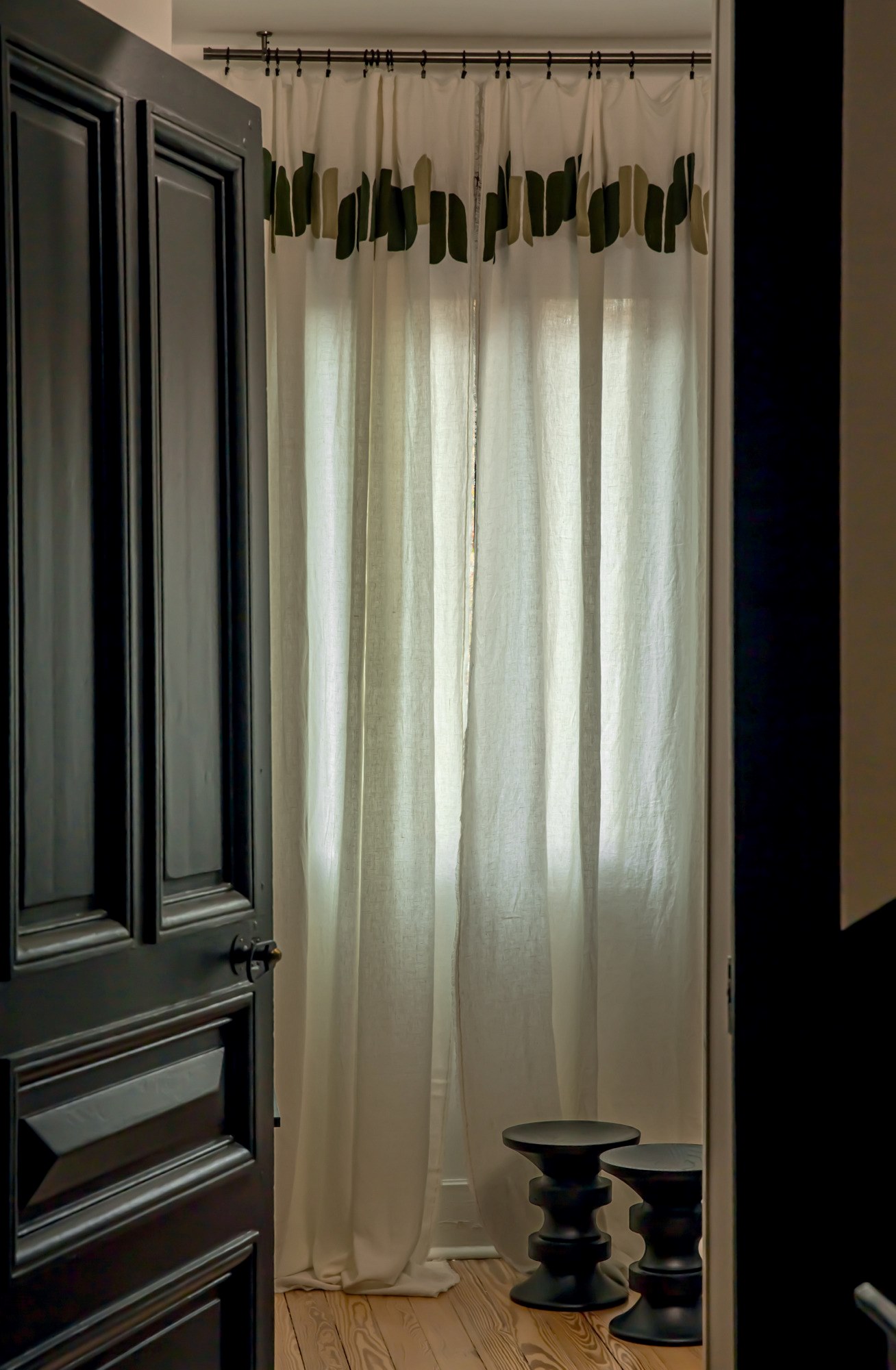Embroidered linen curtain VERTIGO By Élitis