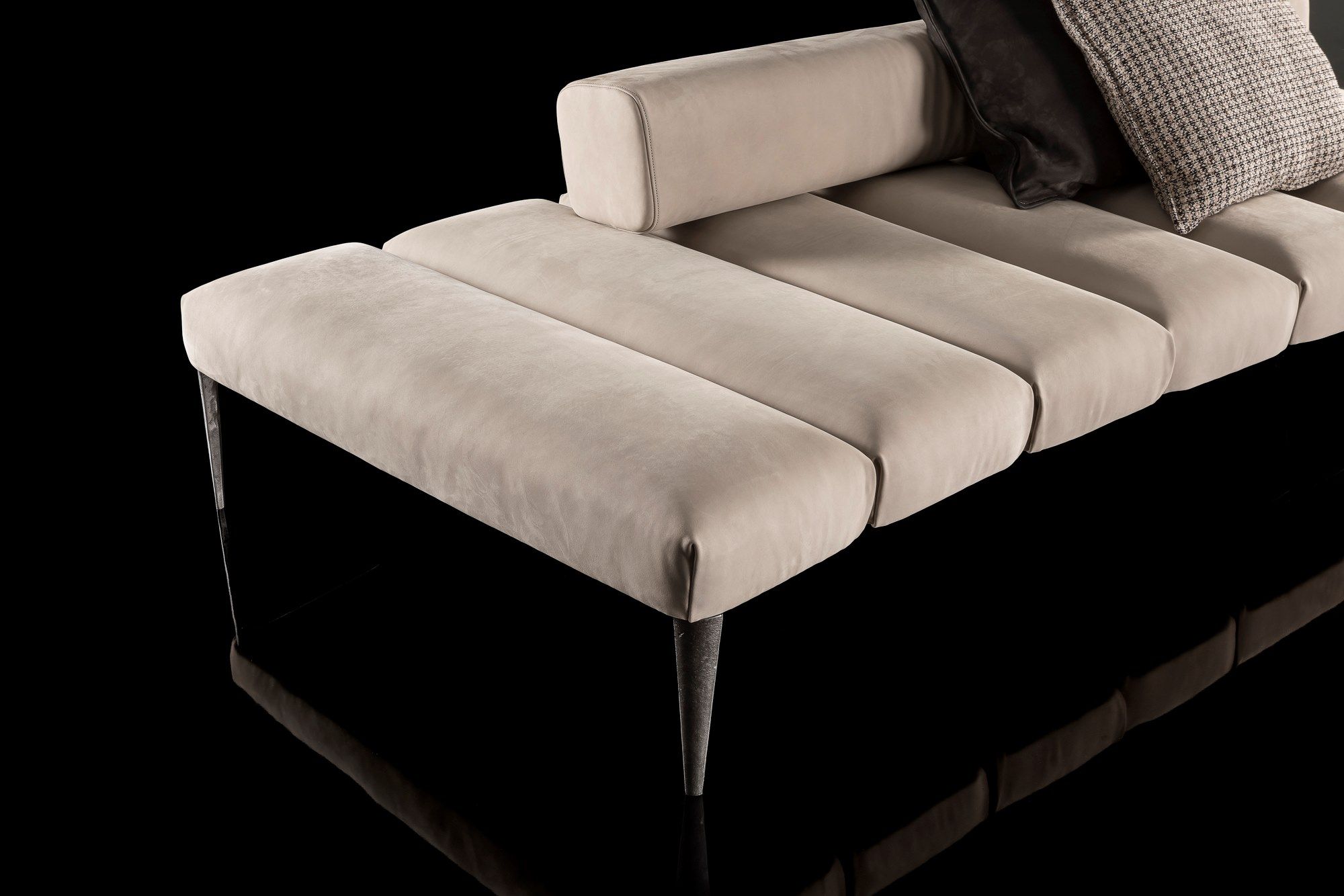 VERTIGO Upholstered fabric bench By Henge | design Massimo Castagna