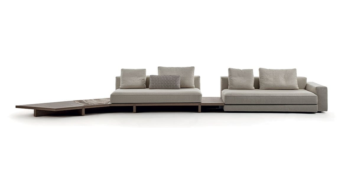 VIEW 沙发 By Frigerio | design Ferruccio Laviani