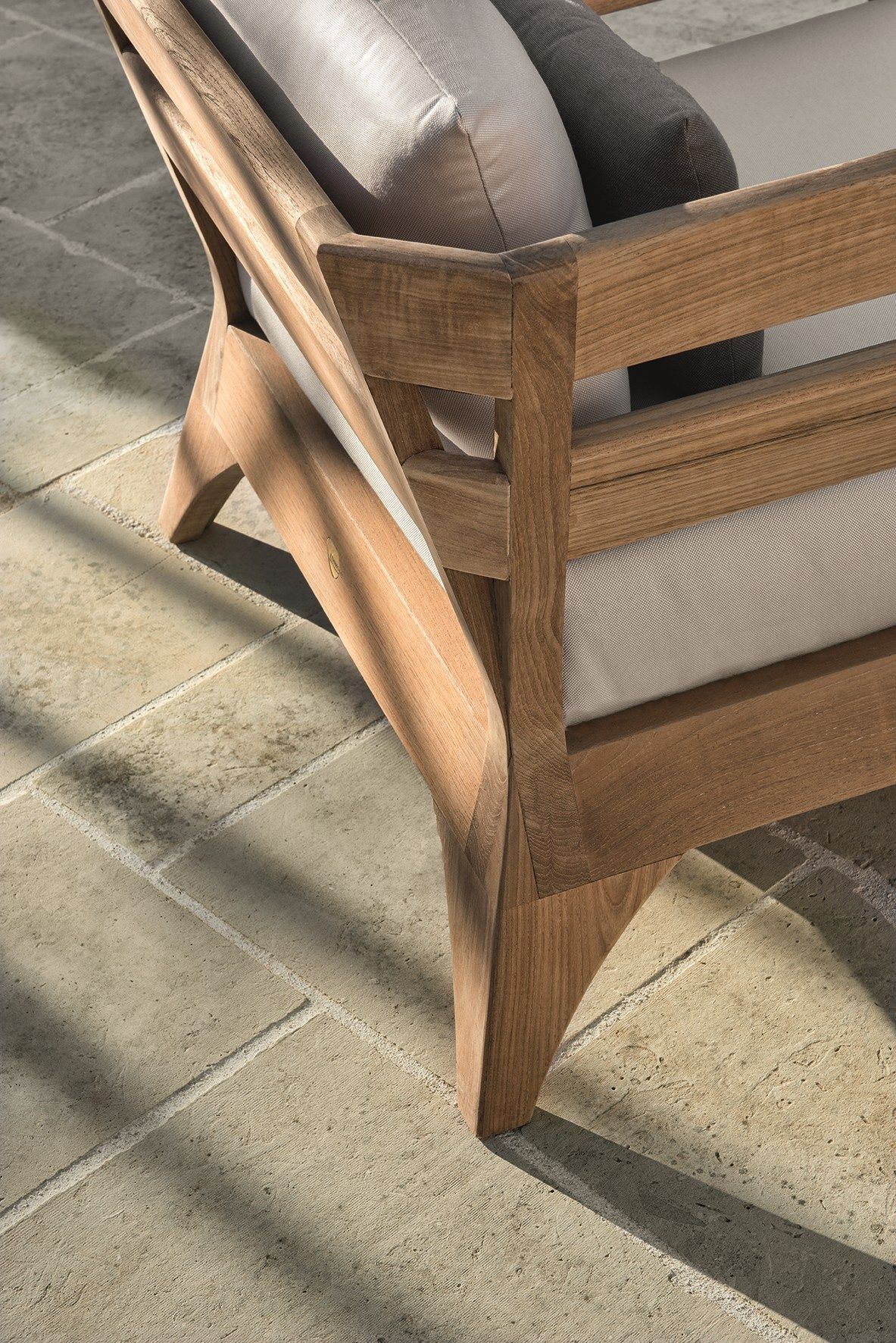 VILLAGE | 3 seater garden sofa By Ethimo