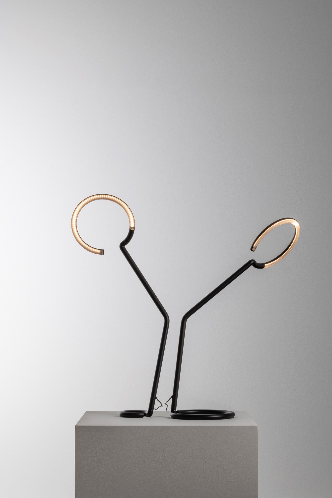 VINE LIGHT | Table lamp Vine Light Collection By Artemide design BIG ...