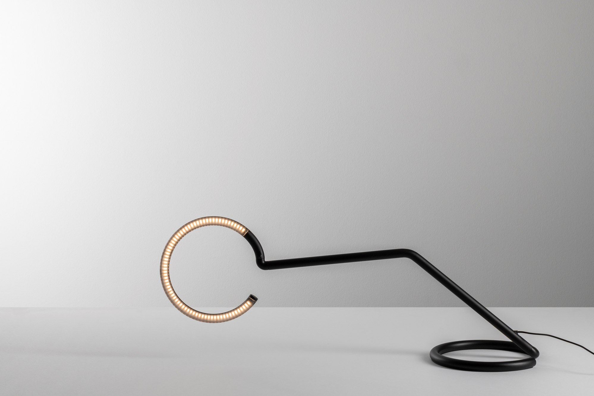 VINE LIGHT | Table lamp Vine Light Collection By Artemide design BIG ...
