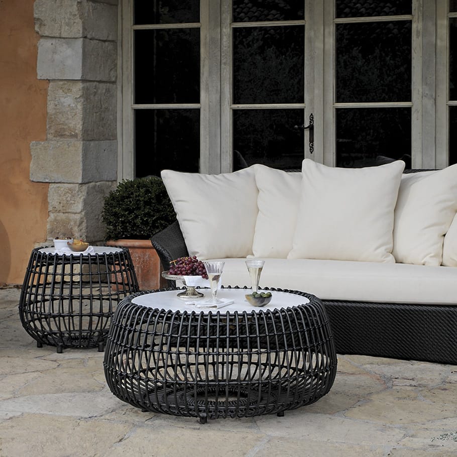 VINO | Coffee table By JANUS et Cie design Janice Feldman