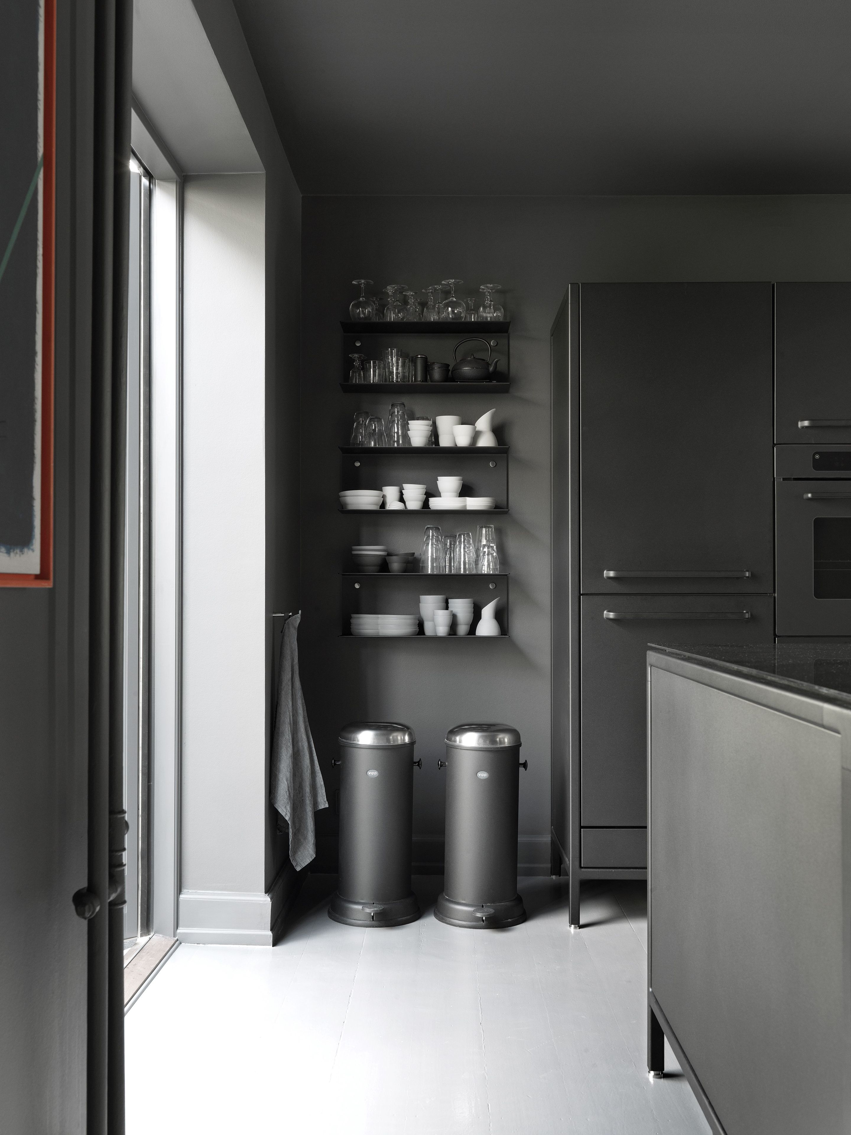 VIPP17 Steel kitchen bin By Vipp | design Holger Nielsen