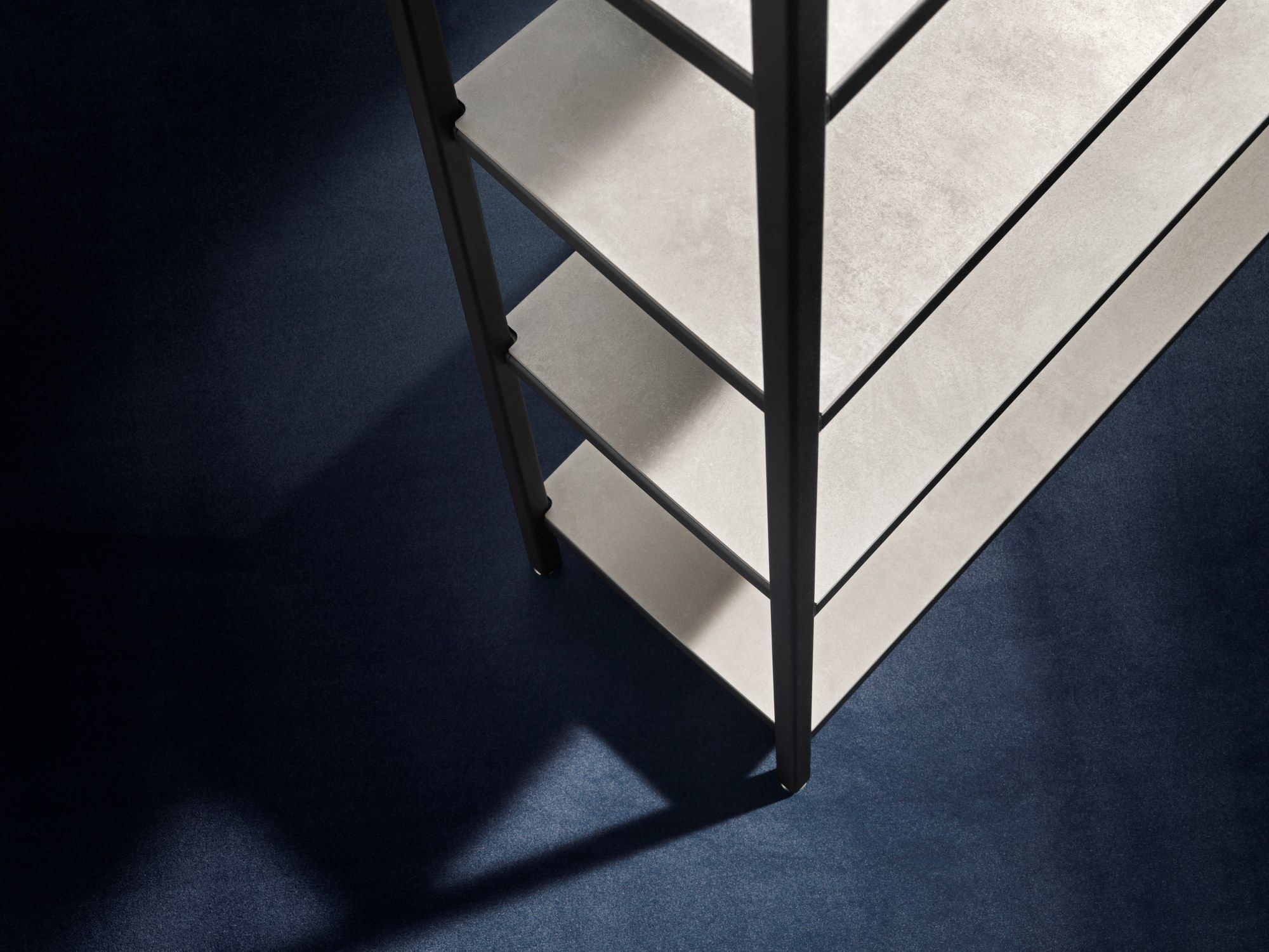 VIPP475 Open freestanding double-sided powder coated steel shelving ...