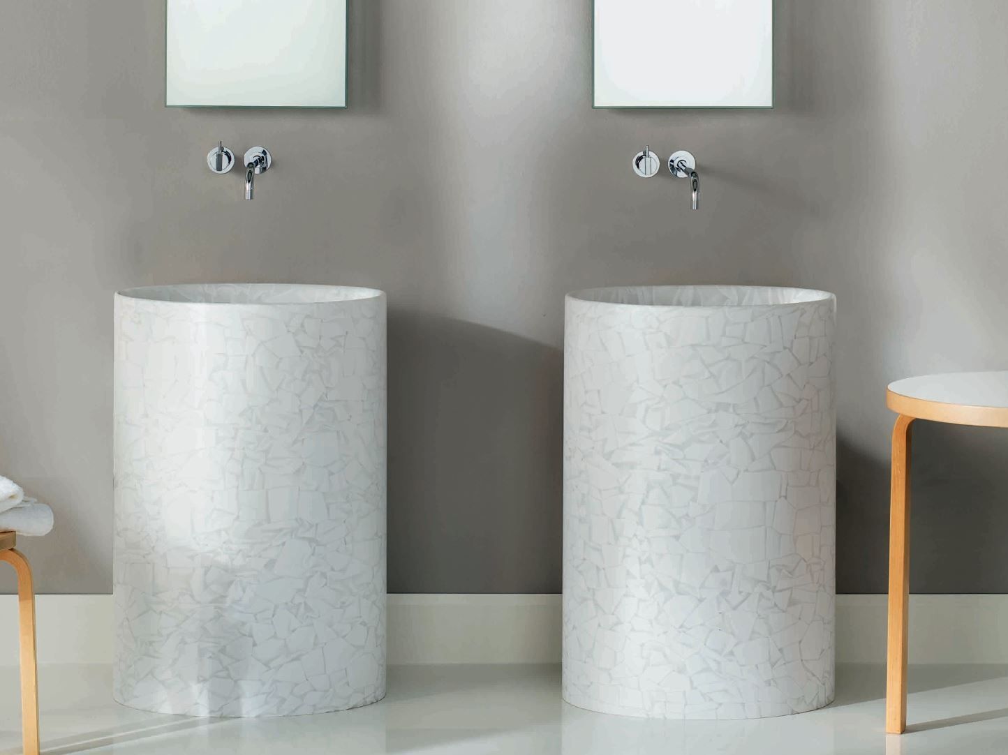 VISION Freestanding methacrylate washbasin with light By Rapsel ...