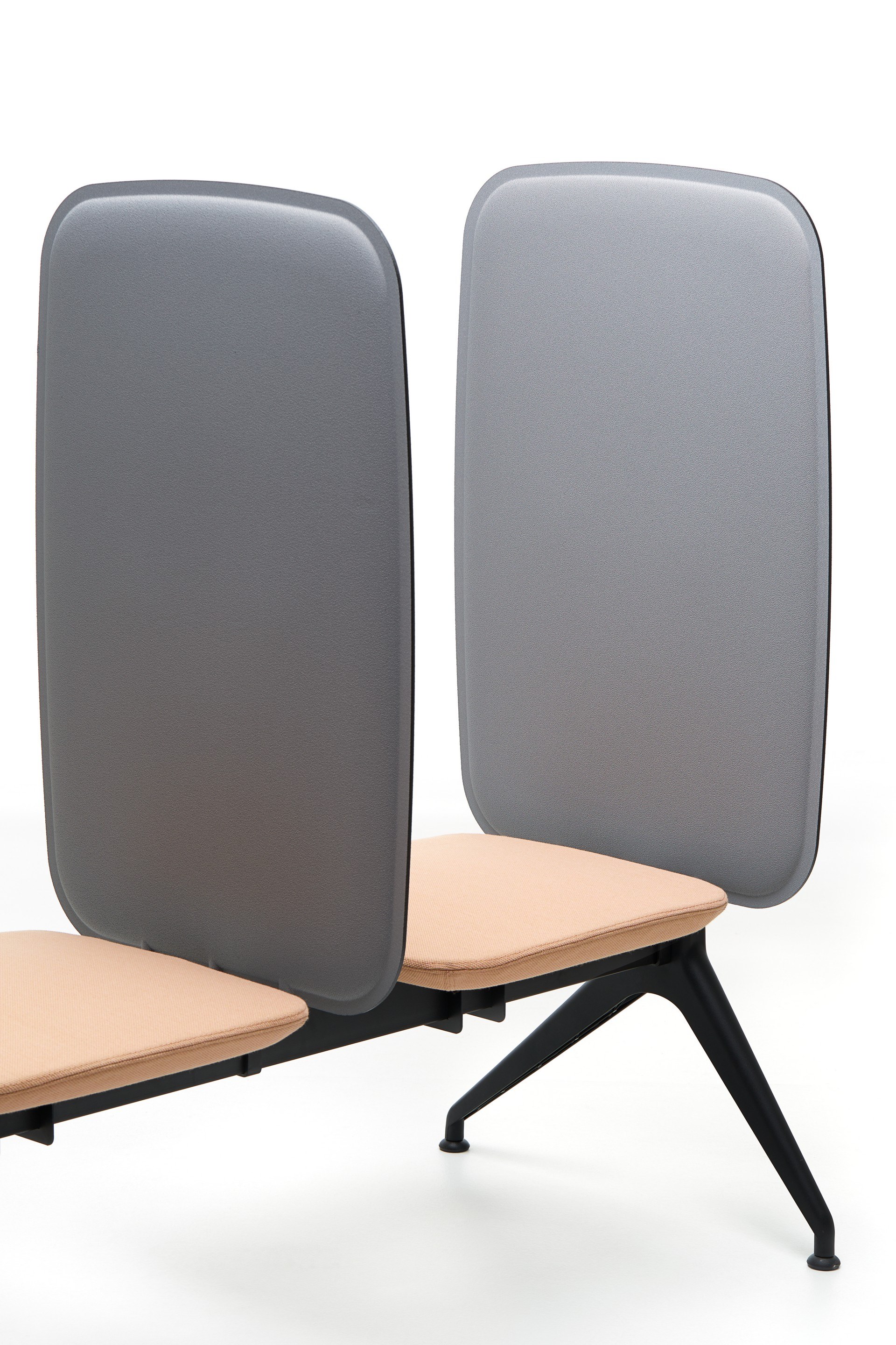 VIVA BENCH 3-seater beam seating with sound-absorbing panels By VAGHI ...