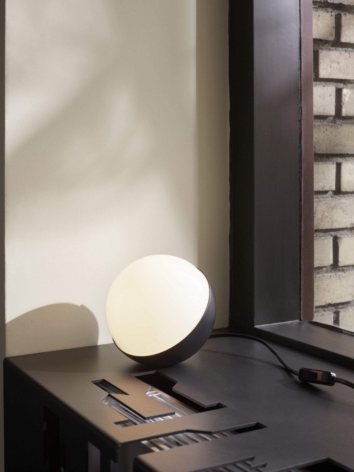 VL STUDIO | Table lamp By Louis Poulsen design Vilhelm Lauritzen