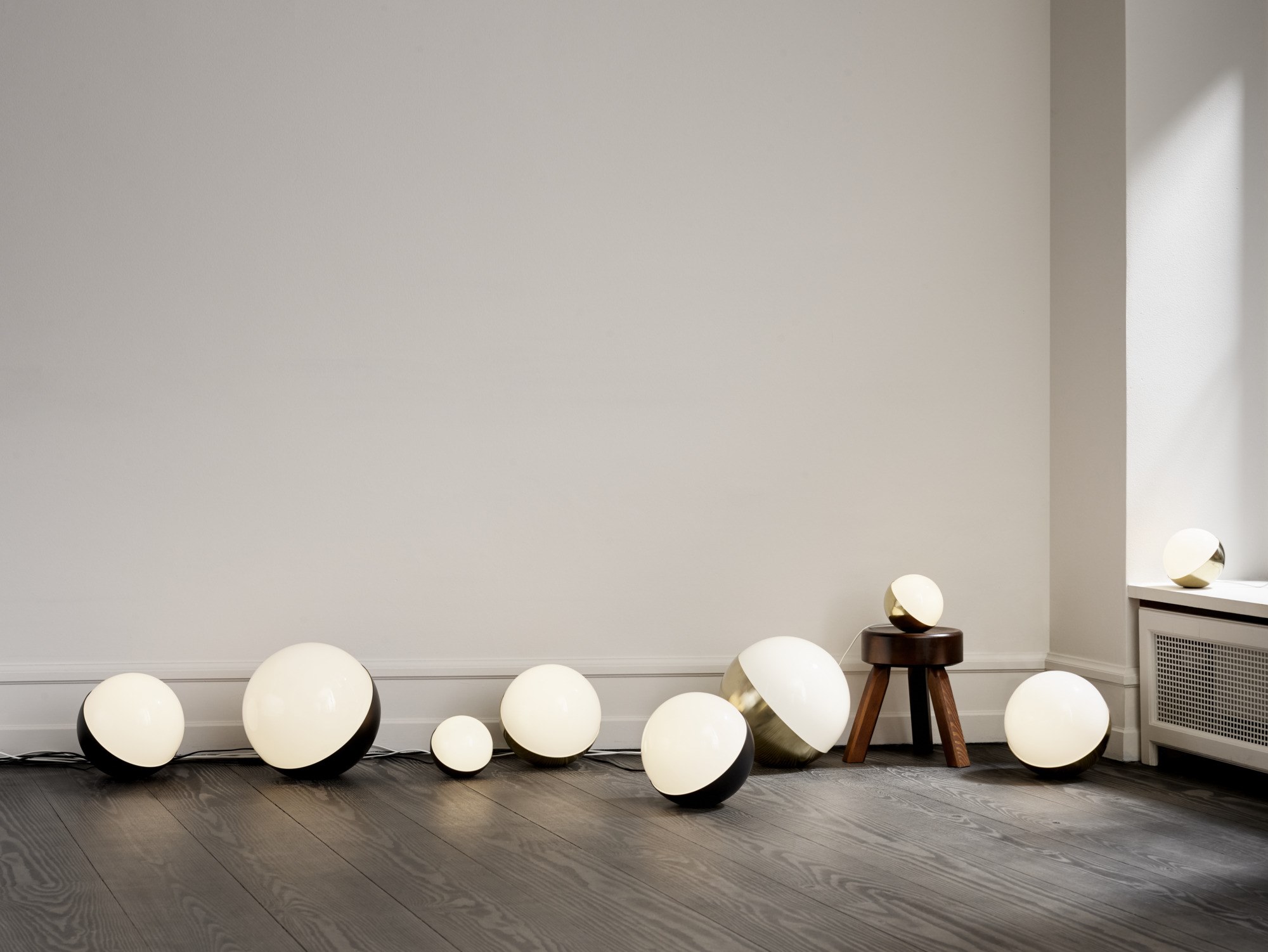 VL STUDIO 台灯 By Louis Poulsen | design Vilhelm Lauritzen