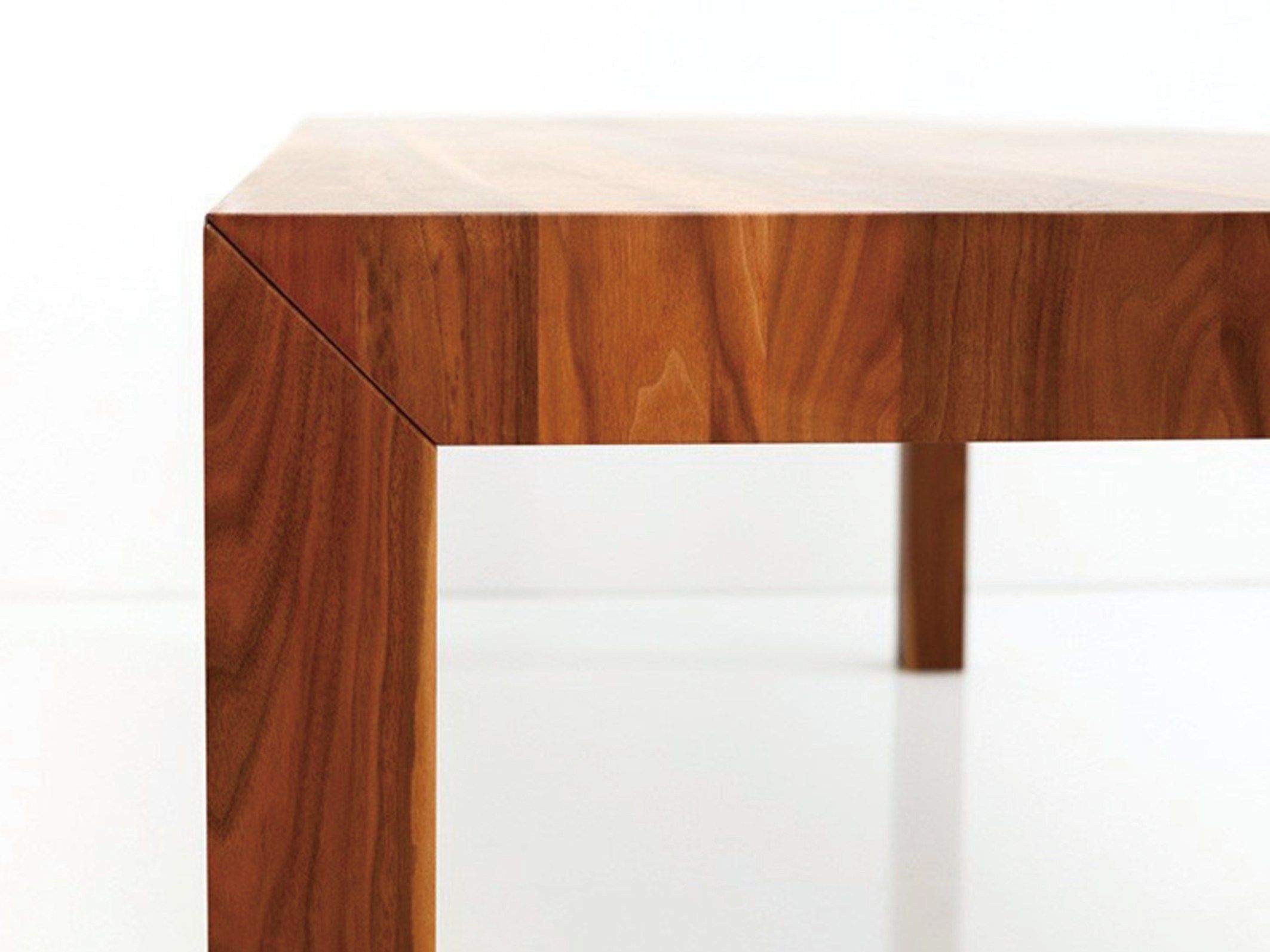 VOLTA | Dining table By more design Bernhard Müller