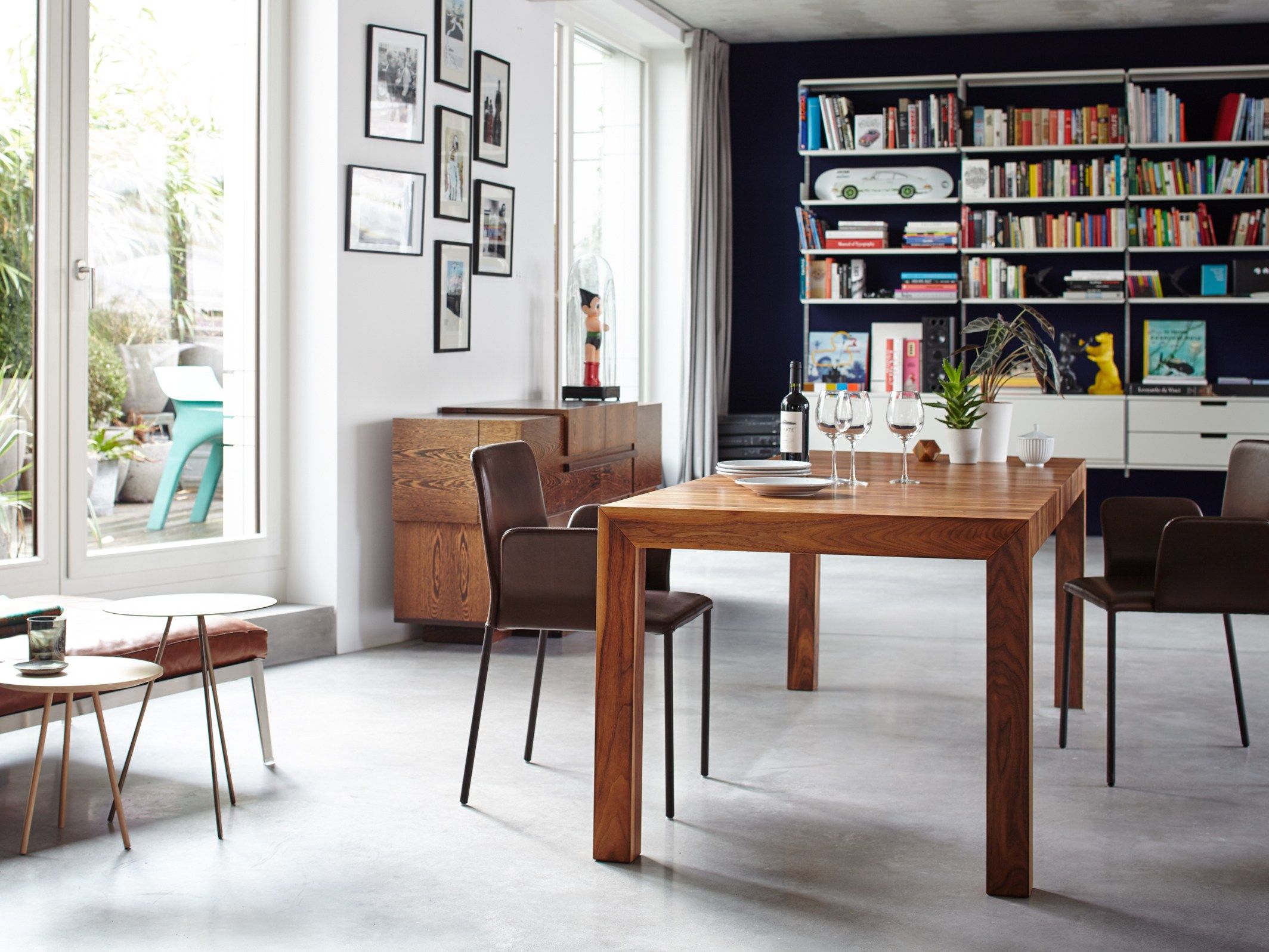 VOLTA | Dining table By more design Bernhard Müller