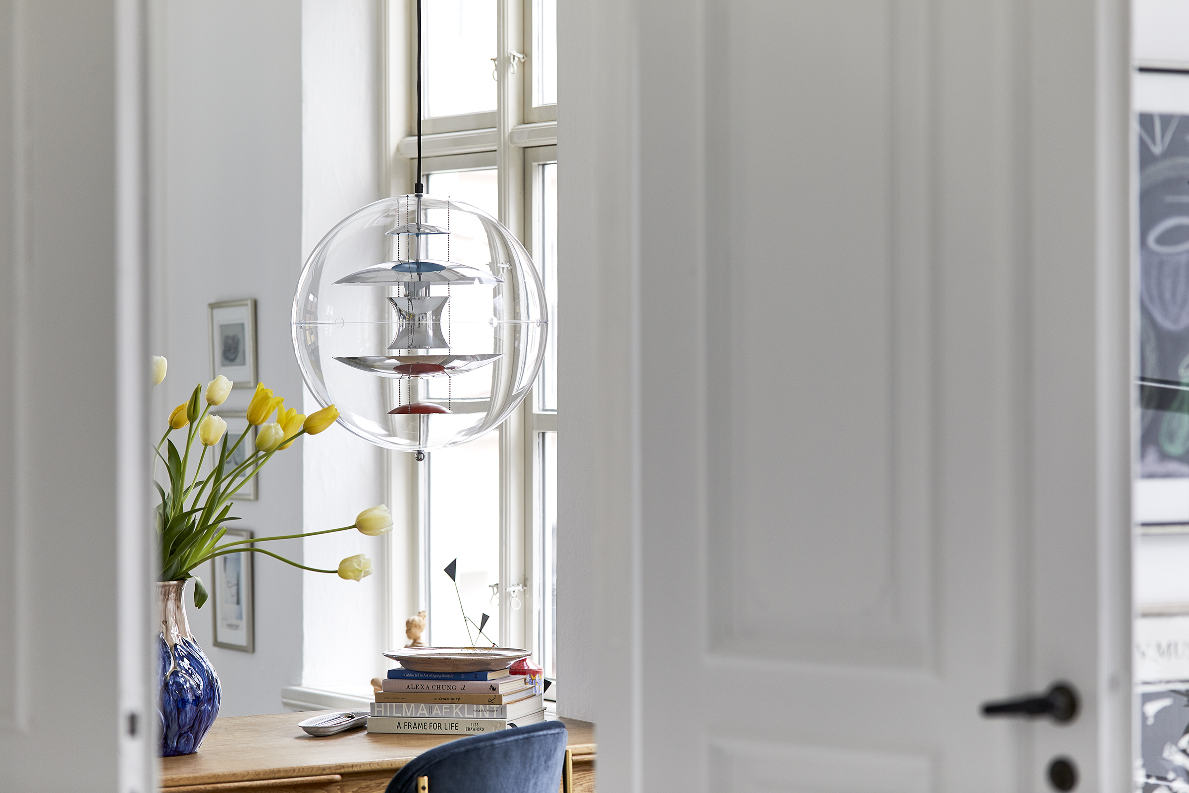 VP GLOBE | Pendant lamp Acrylic pendant lamp By Verpan | design Verner ...