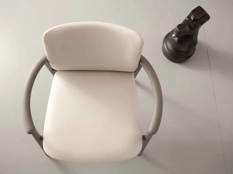 LORD 02 Upholstered chair with armrests By Very Wood | design LucidiPevere