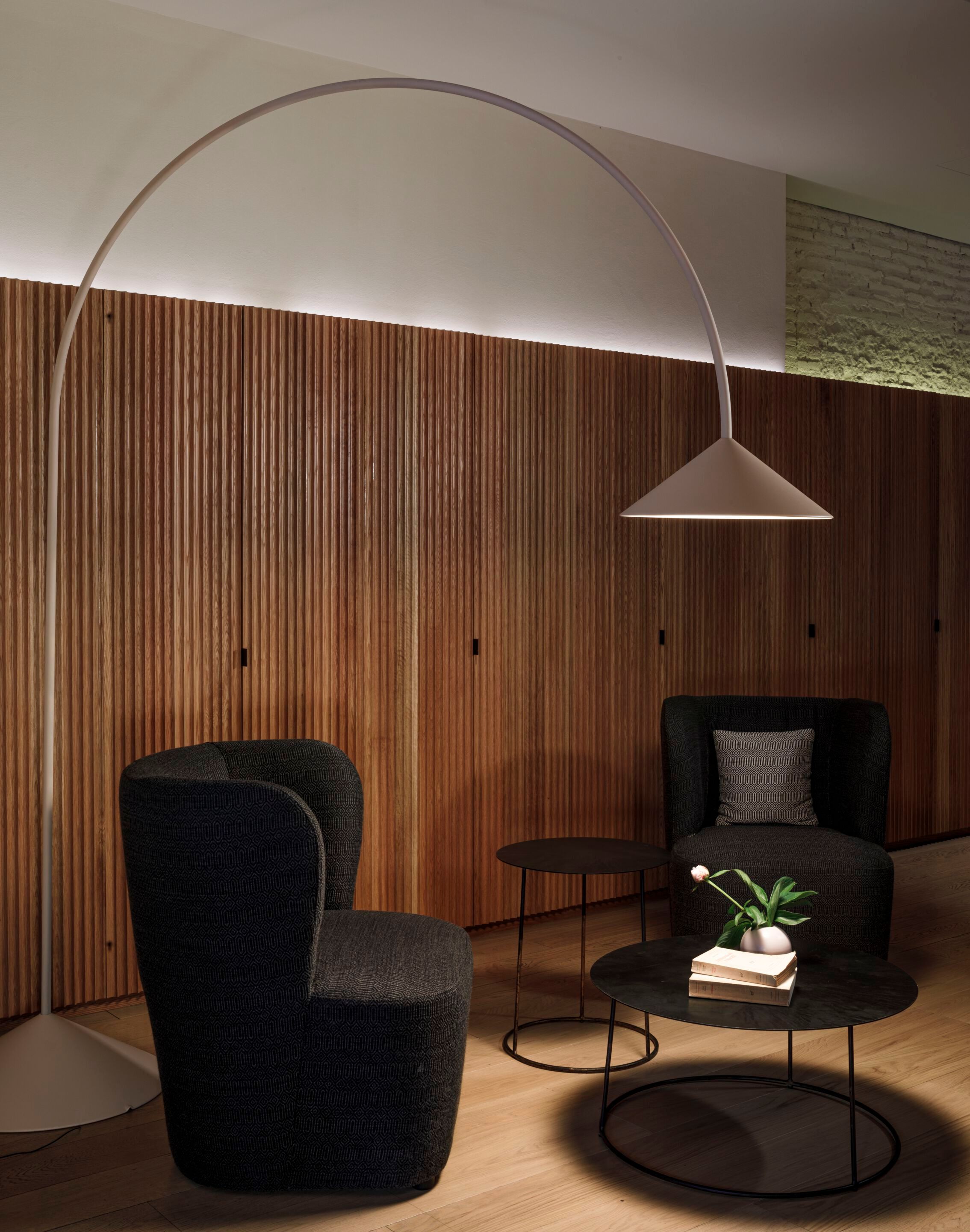OUT Floor lamp By Vibia | design Victor Carrasco