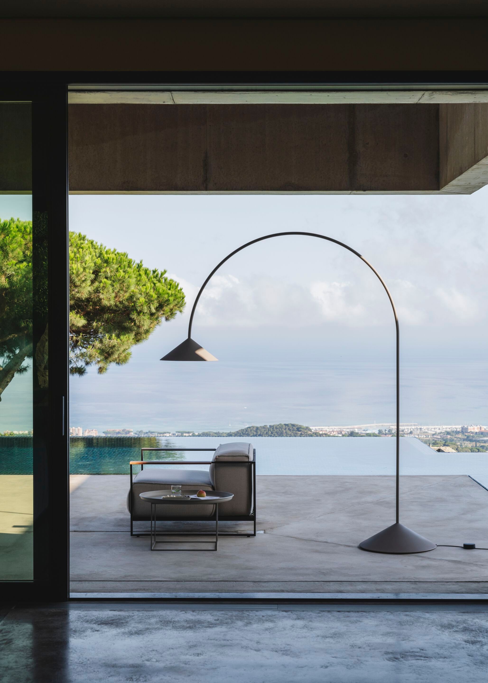 OUT Floor lamp By Vibia | design Victor Carrasco