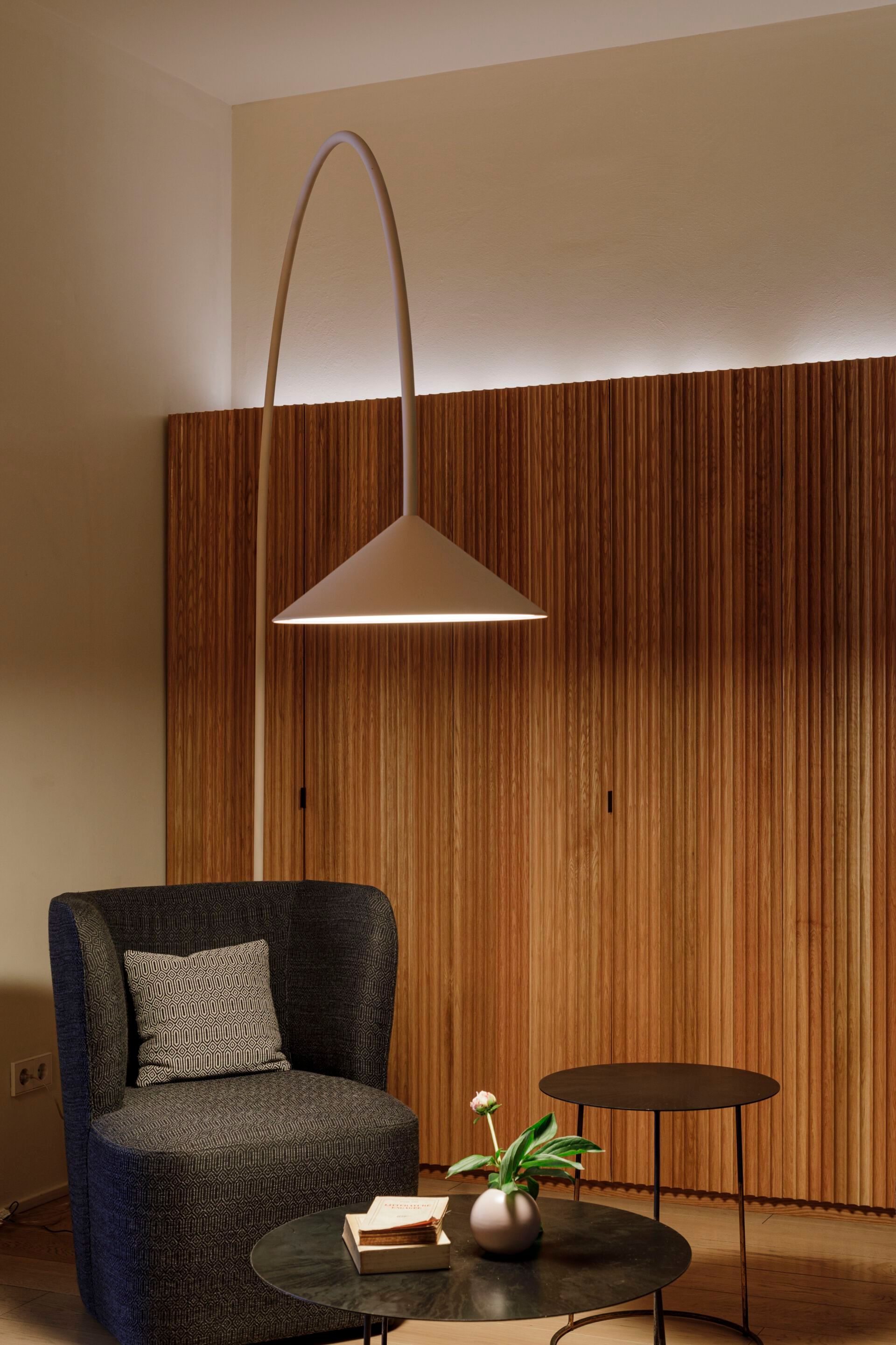 OUT Floor lamp By Vibia | design Victor Carrasco