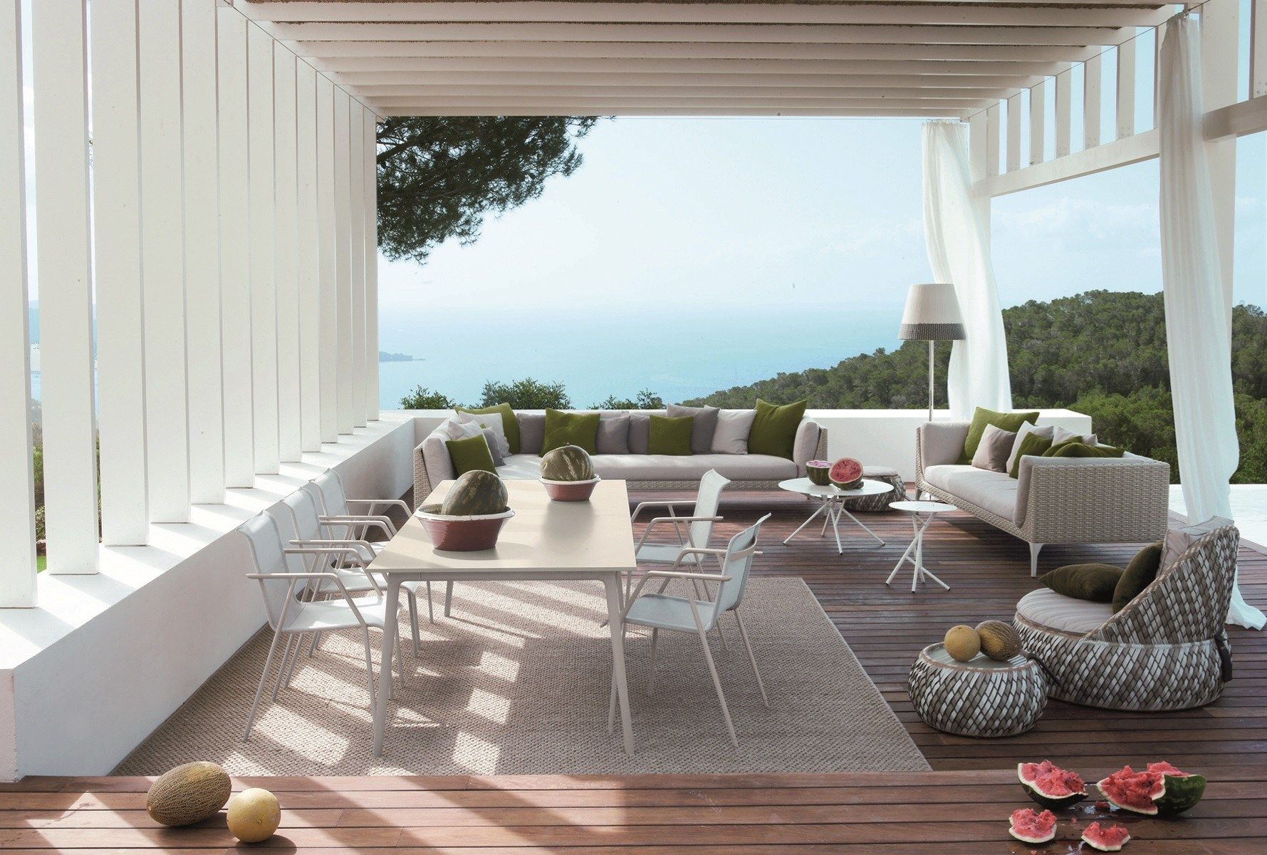 WA | HPL table By Dedon